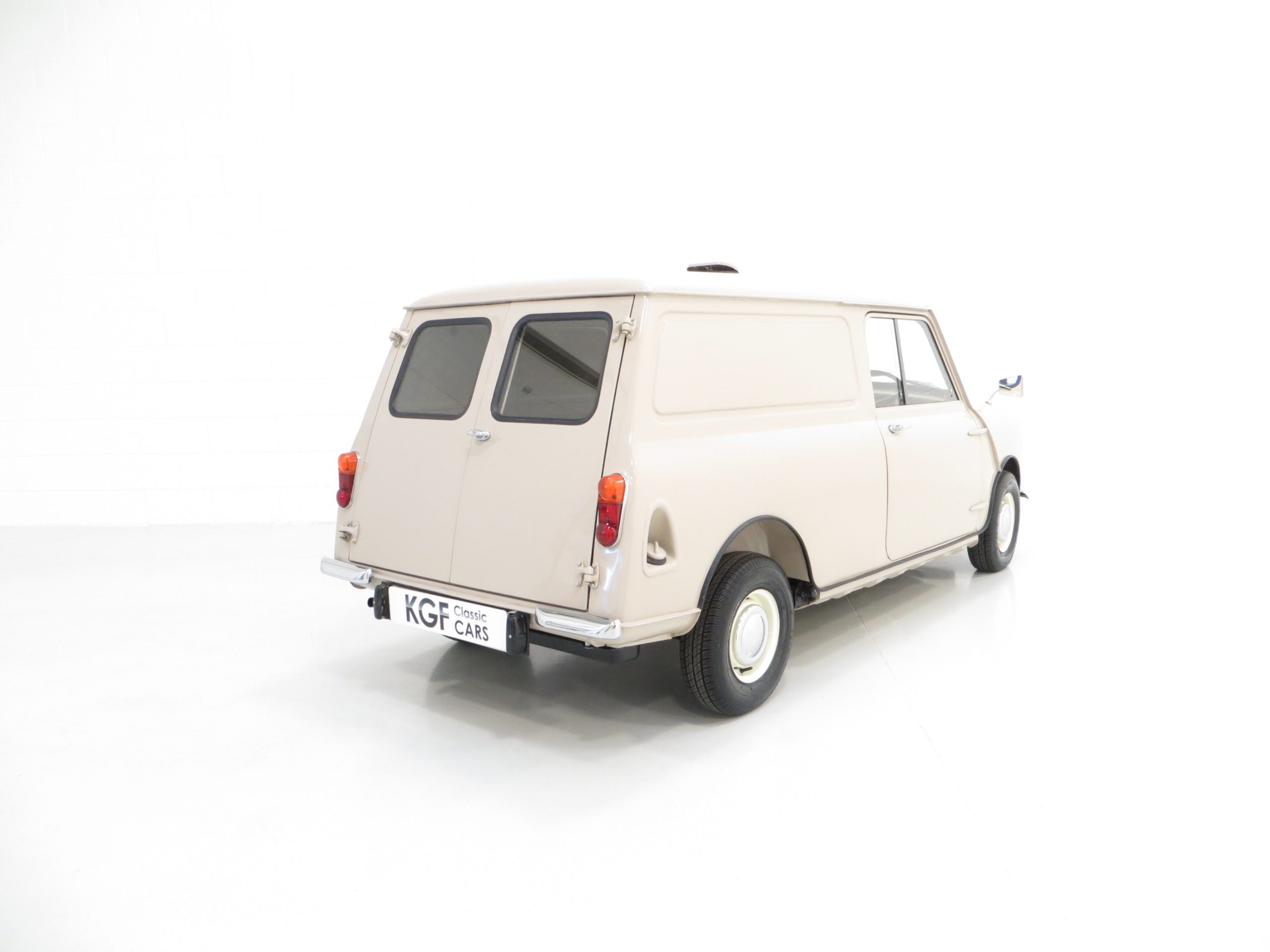 Mk1 Morris Mini Van 850 – KGF