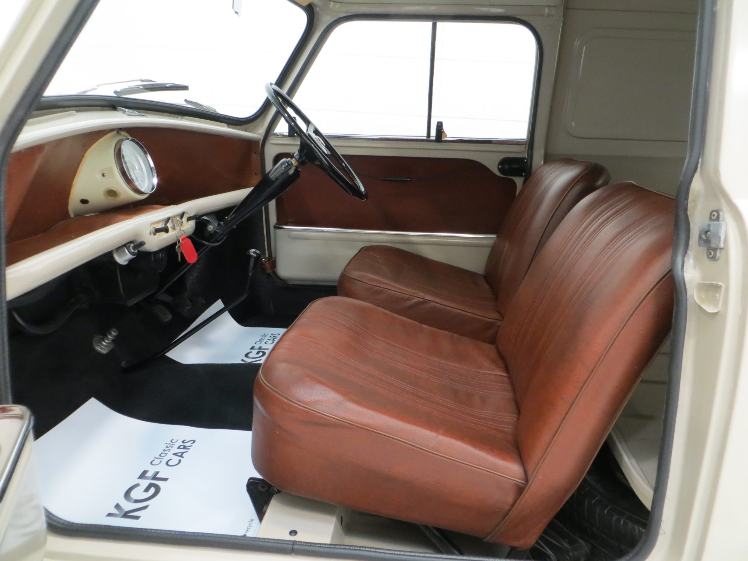 Mk1 Morris Mini Van 850 – KGF
