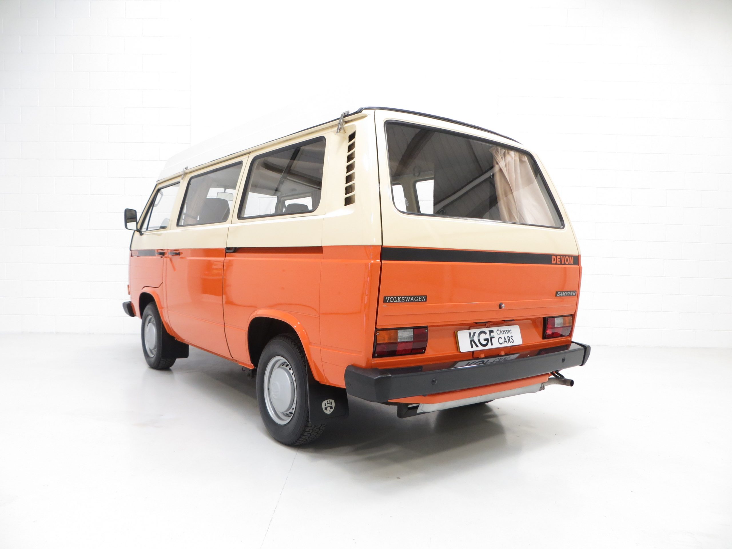 VW T25 Devon Moonraker – KGF