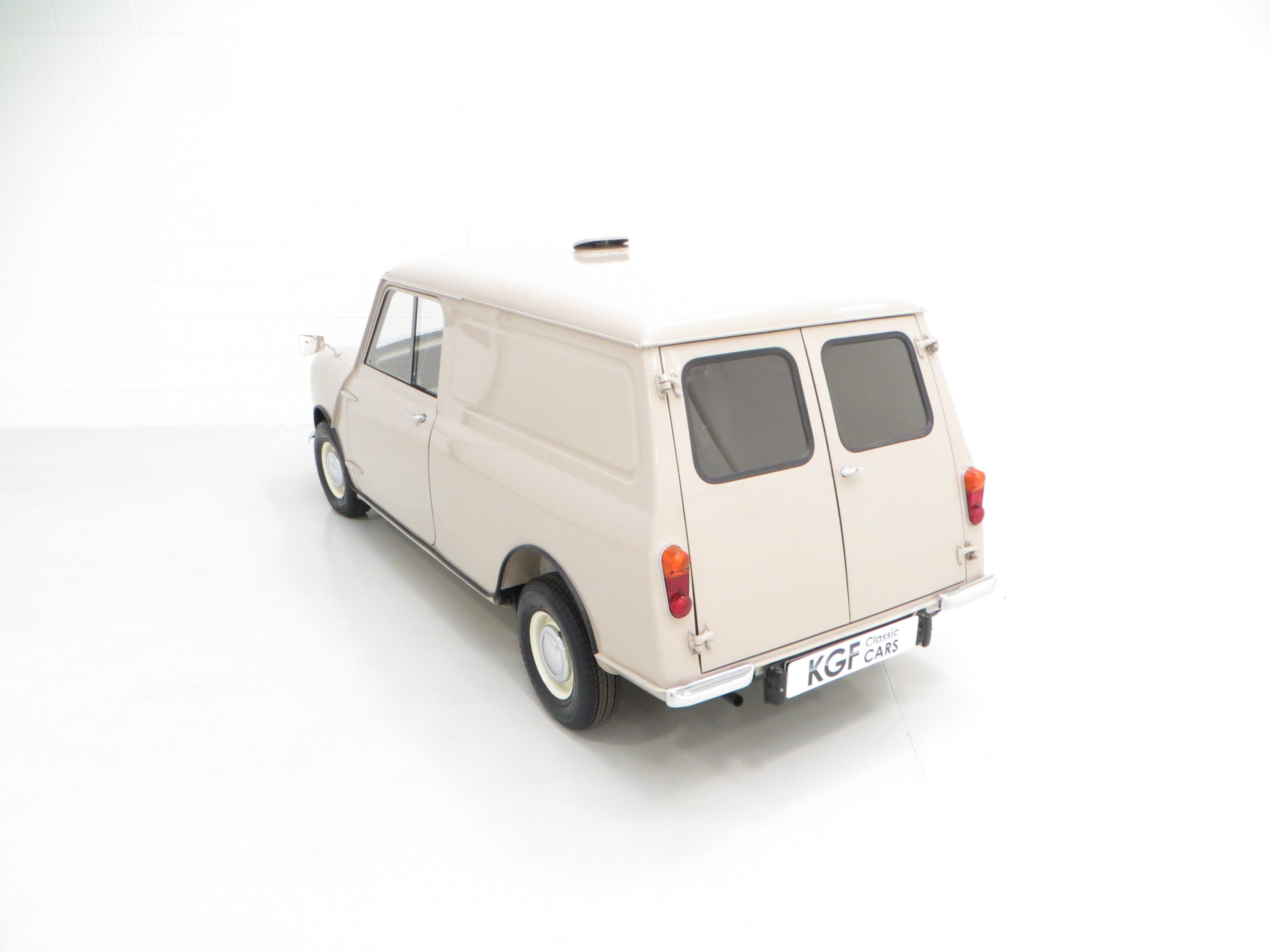 Mk1 Morris Mini Van 850 – KGF