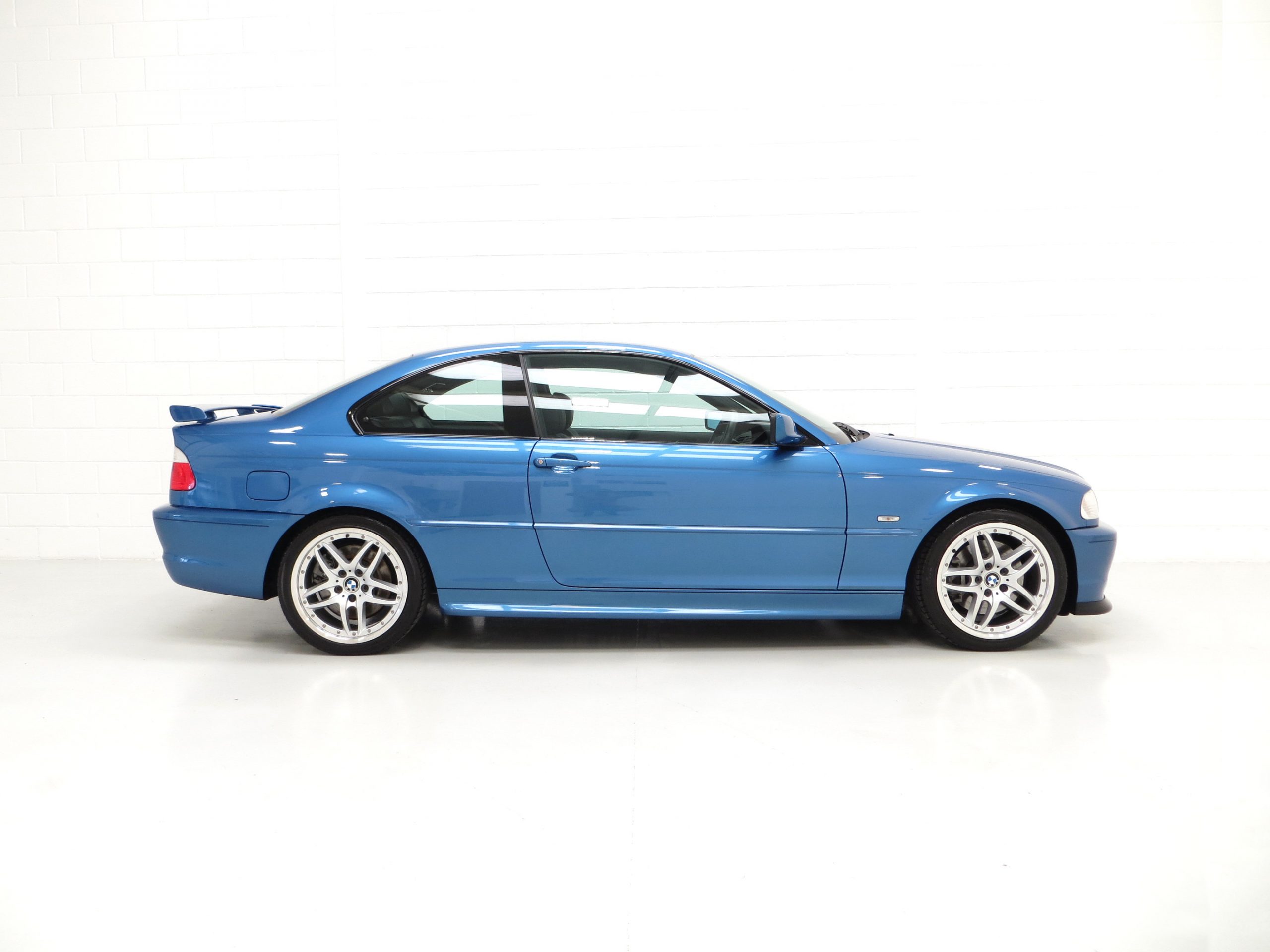 BMW E46 330Ci Clubsport Coupe – KGF