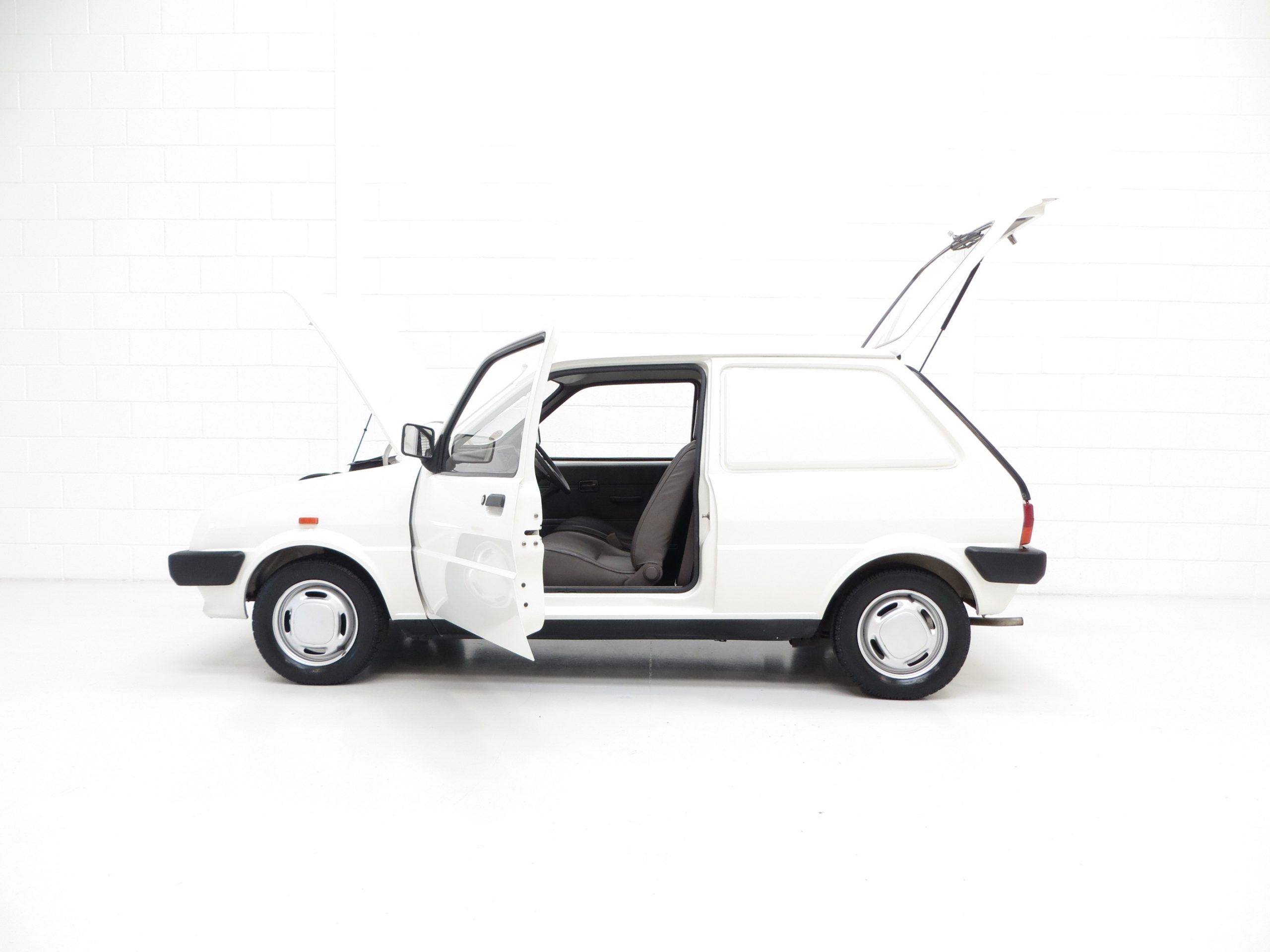 Austin Metro City 310 Van – KGF
