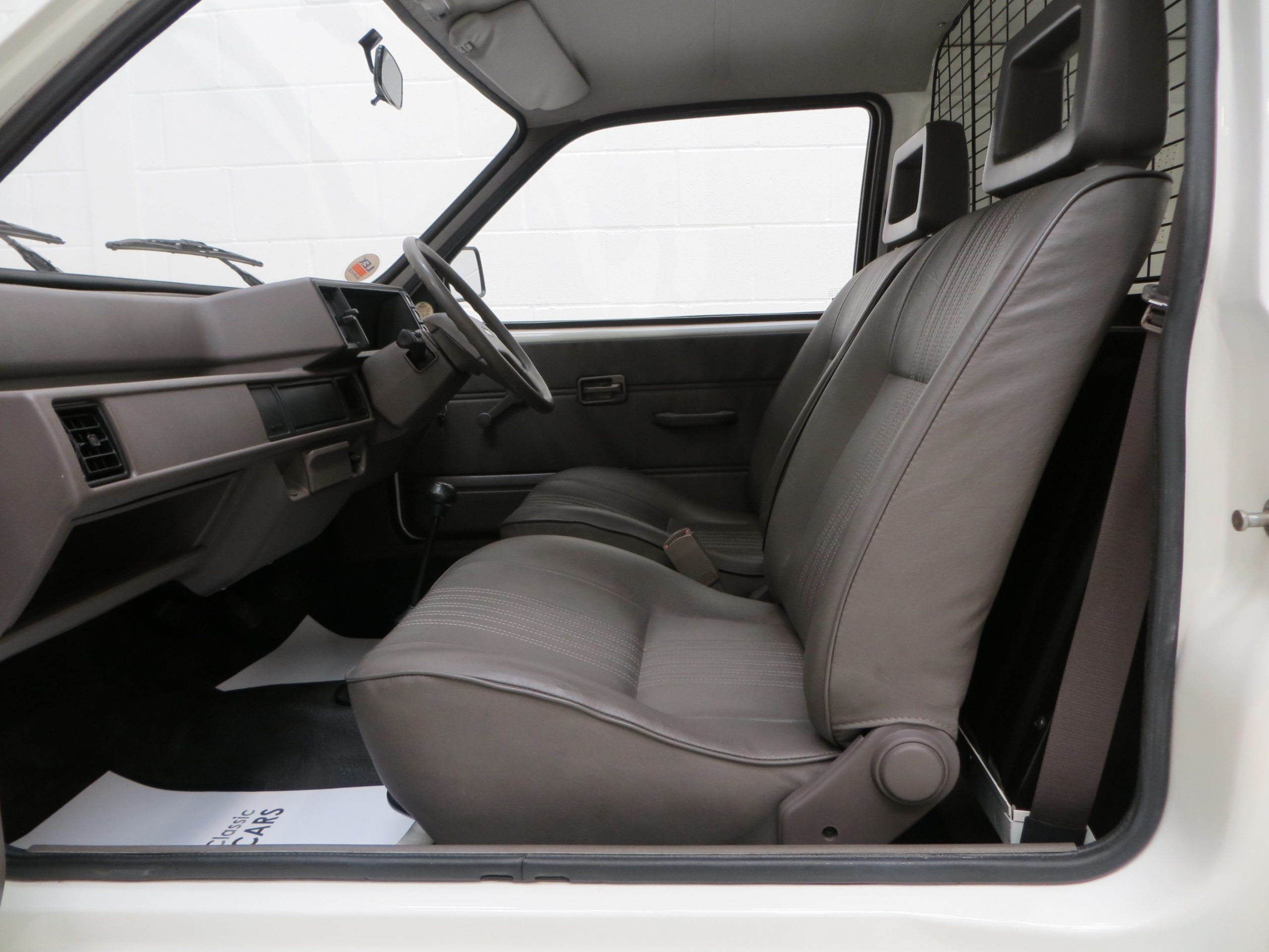 Austin Metro City 310 Van – KGF