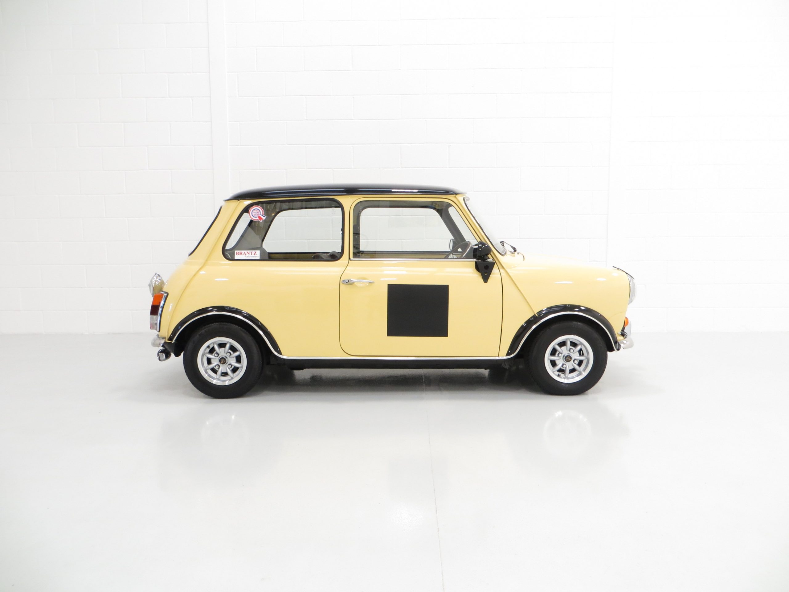 Austin Mini Cooper Recreation – KGF
