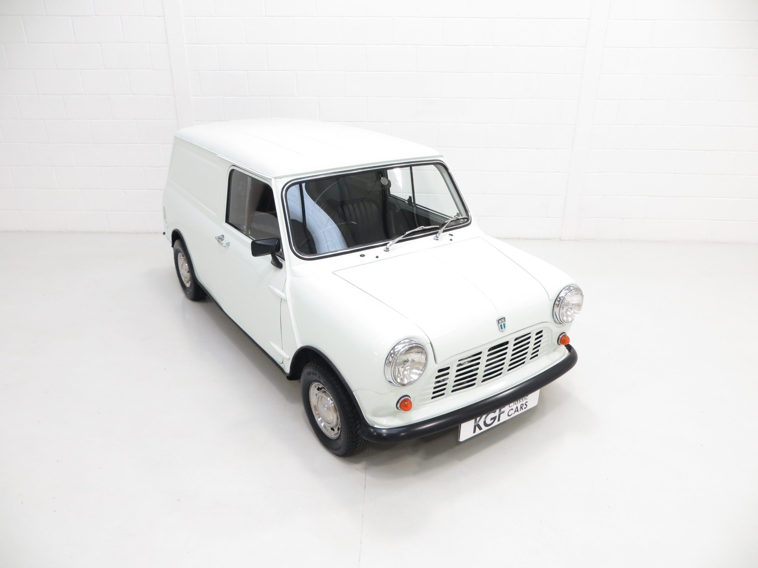 Austin Mini 850 Light Van – KGF
