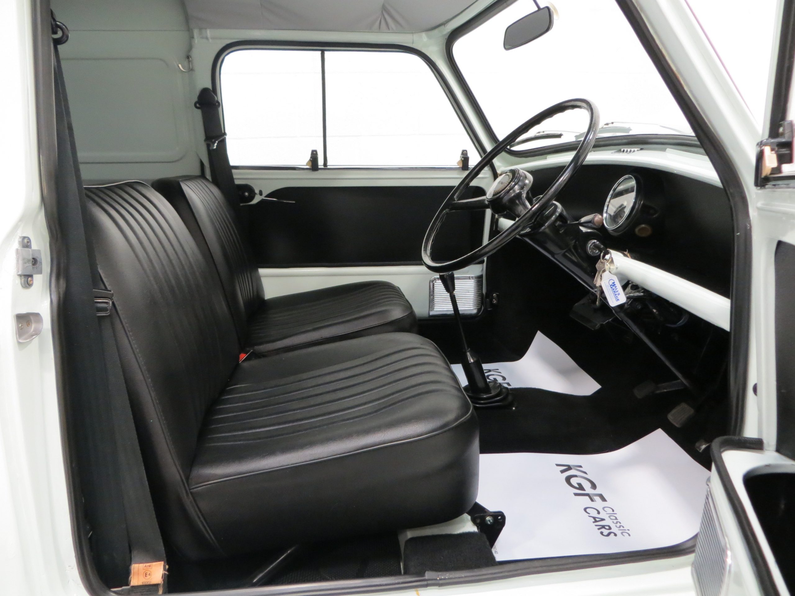Austin Mini 850 Light Van – KGF