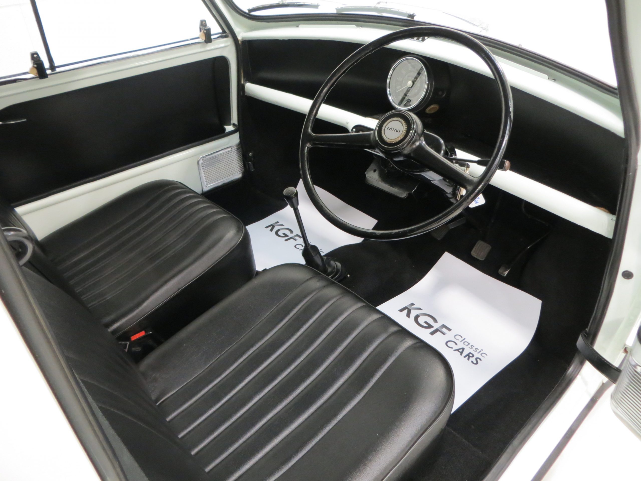 Austin Mini 850 Light Van – KGF