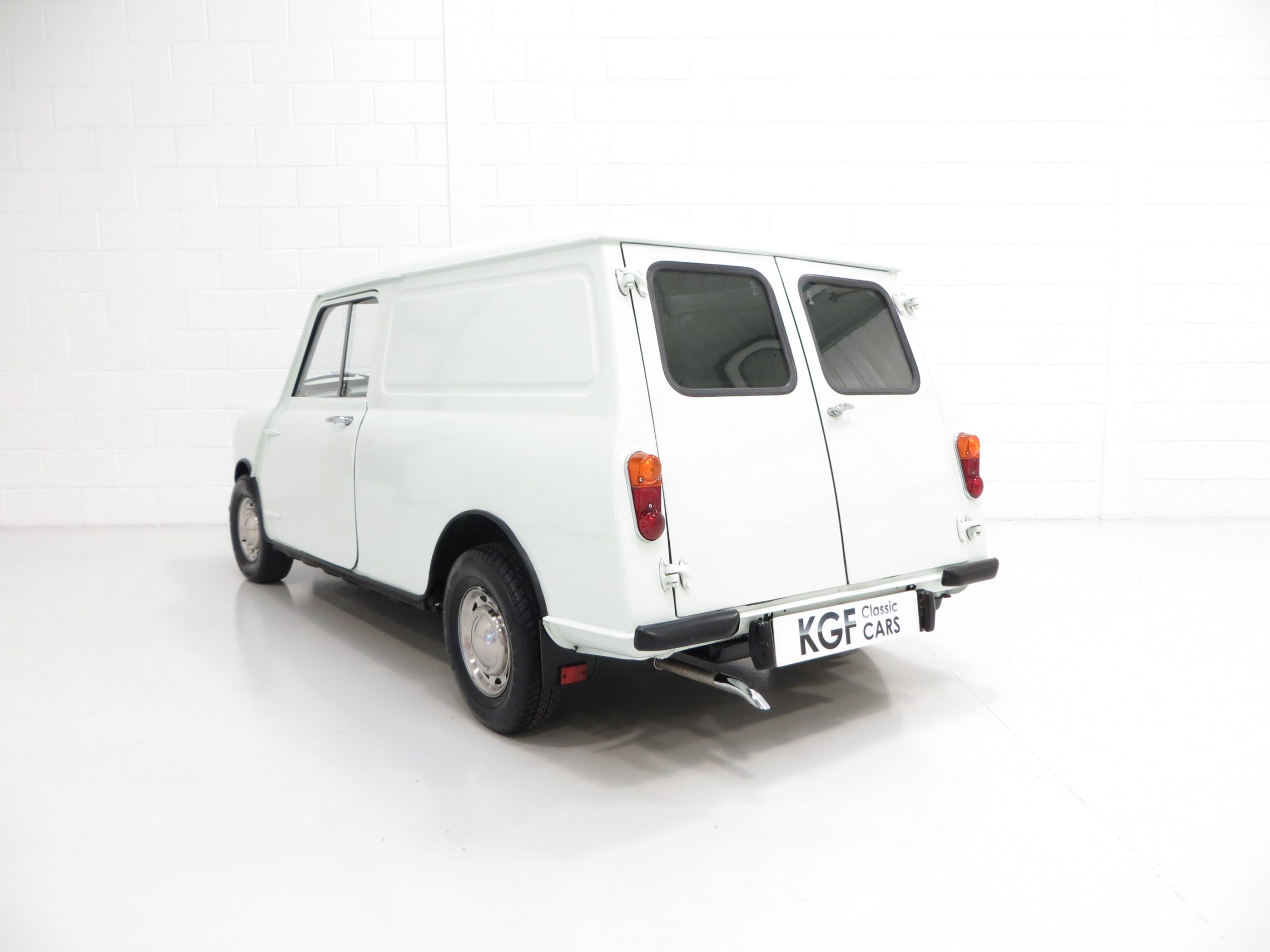 Austin Mini 850 Light Van – KGF
