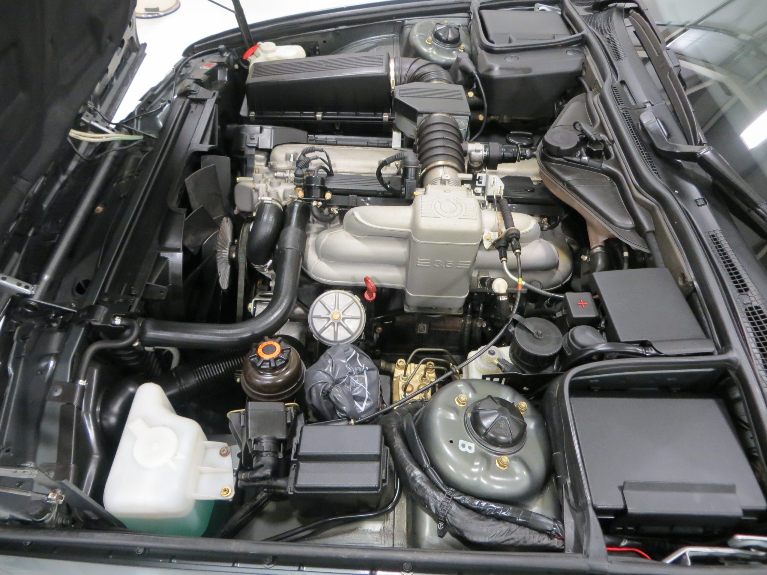 BMW E34 535i Sport – KGF