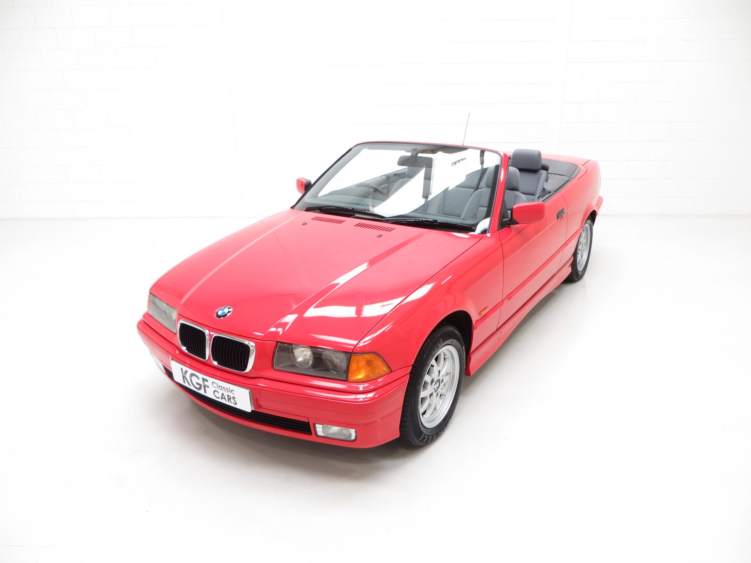 BMW E36 318i Convertible – KGF