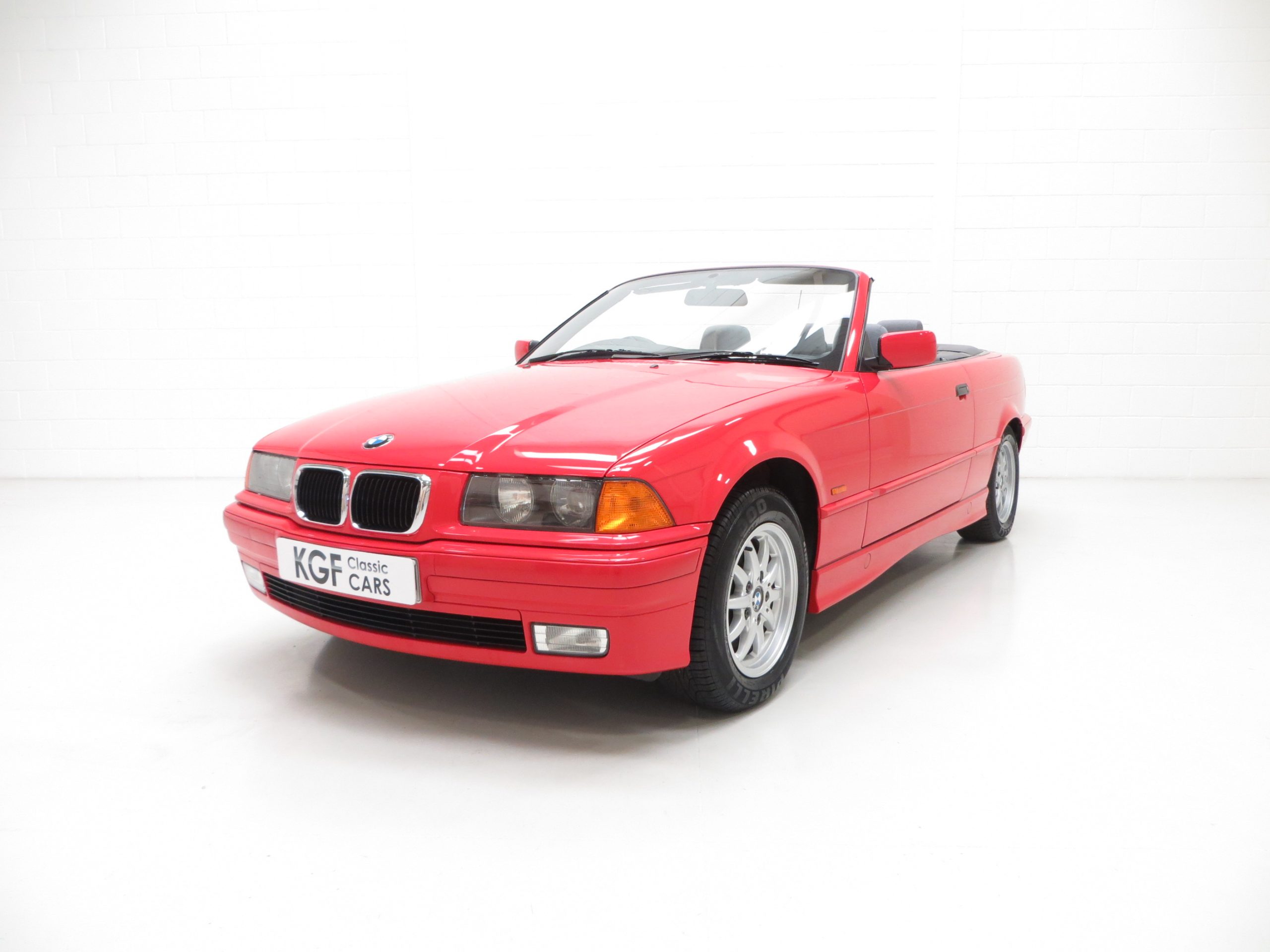 BMW E36 318i Convertible – KGF