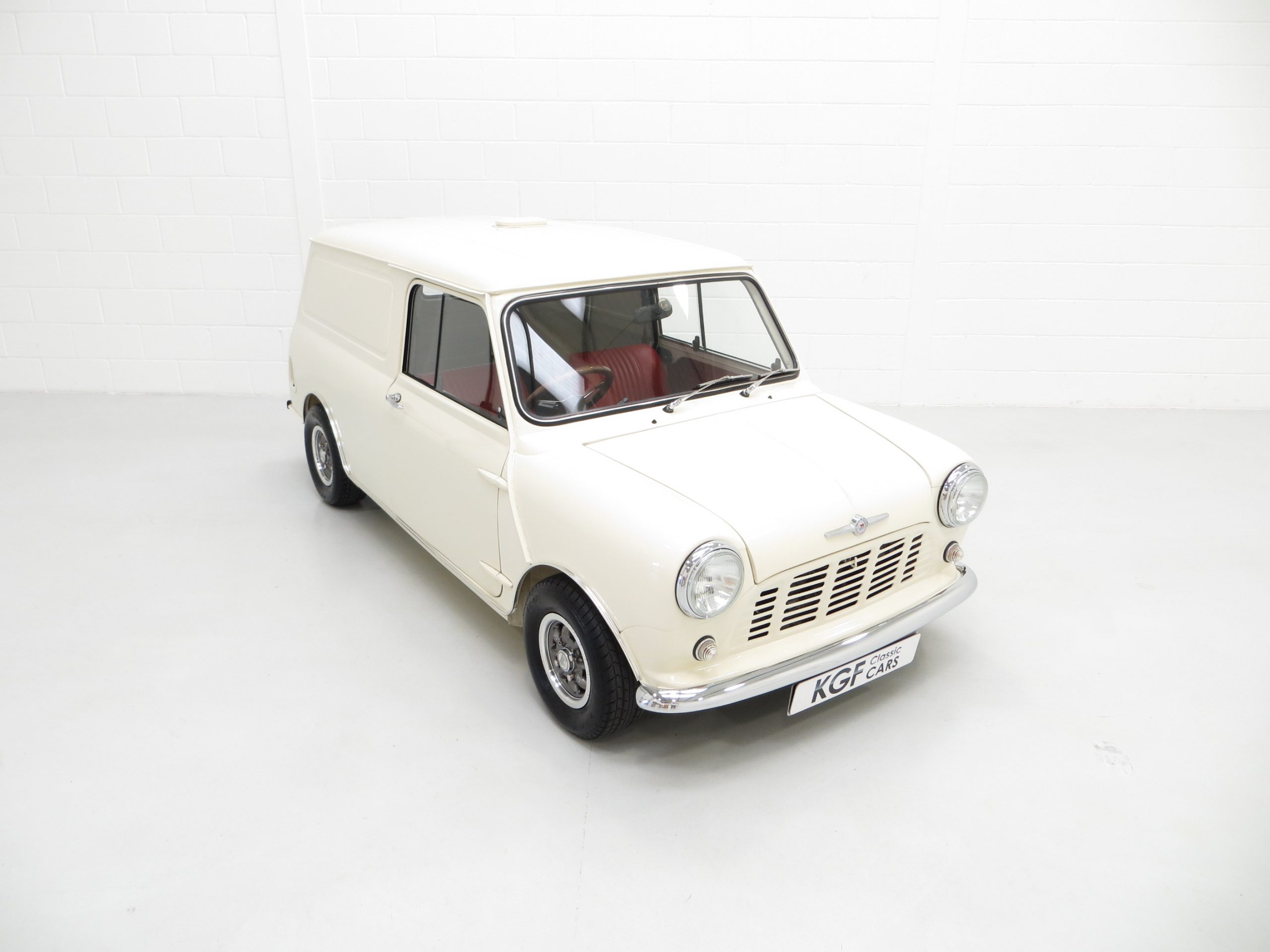 BMC Morris Mini Van – KGF