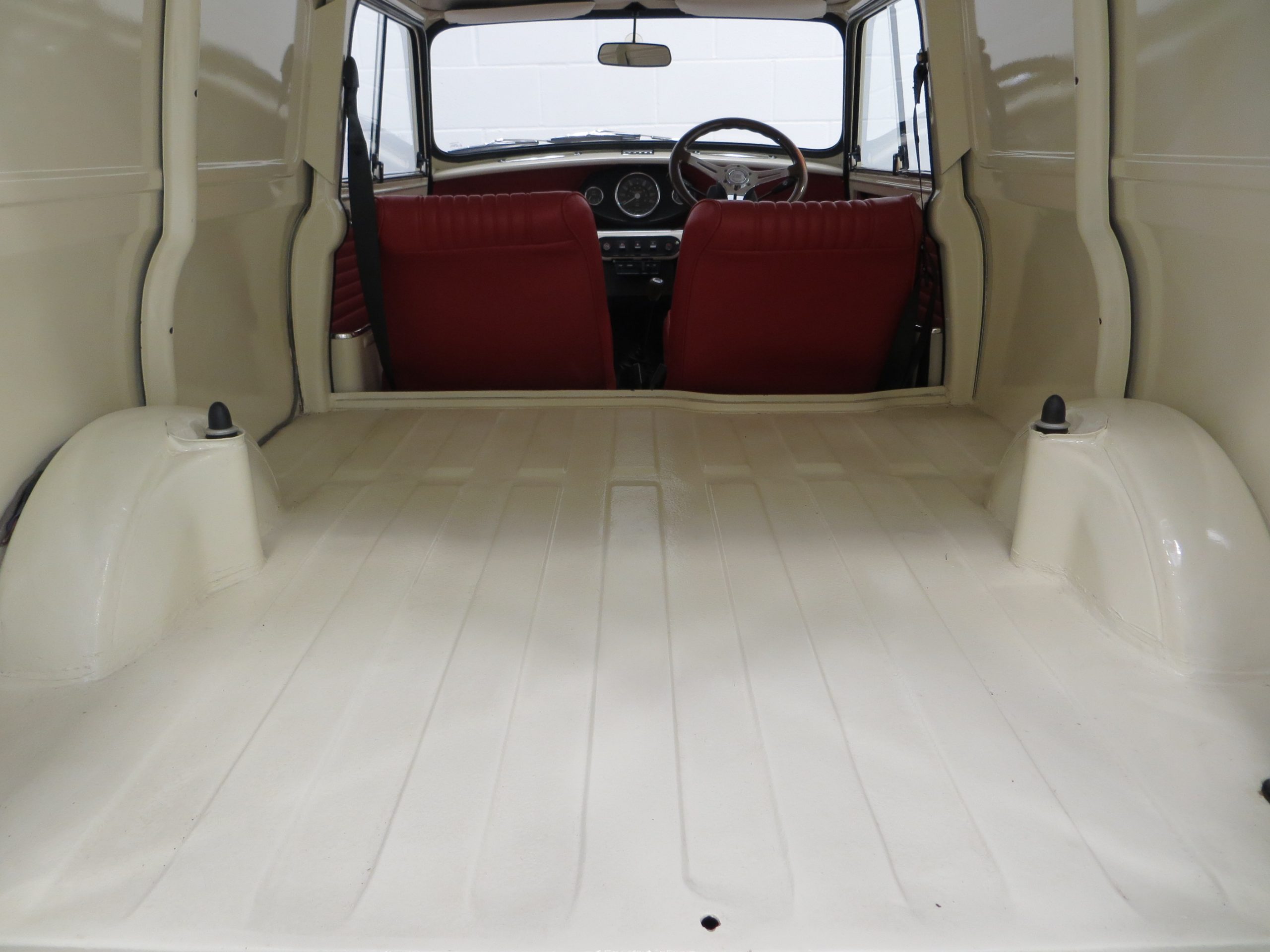 BMC Morris Mini Van – KGF