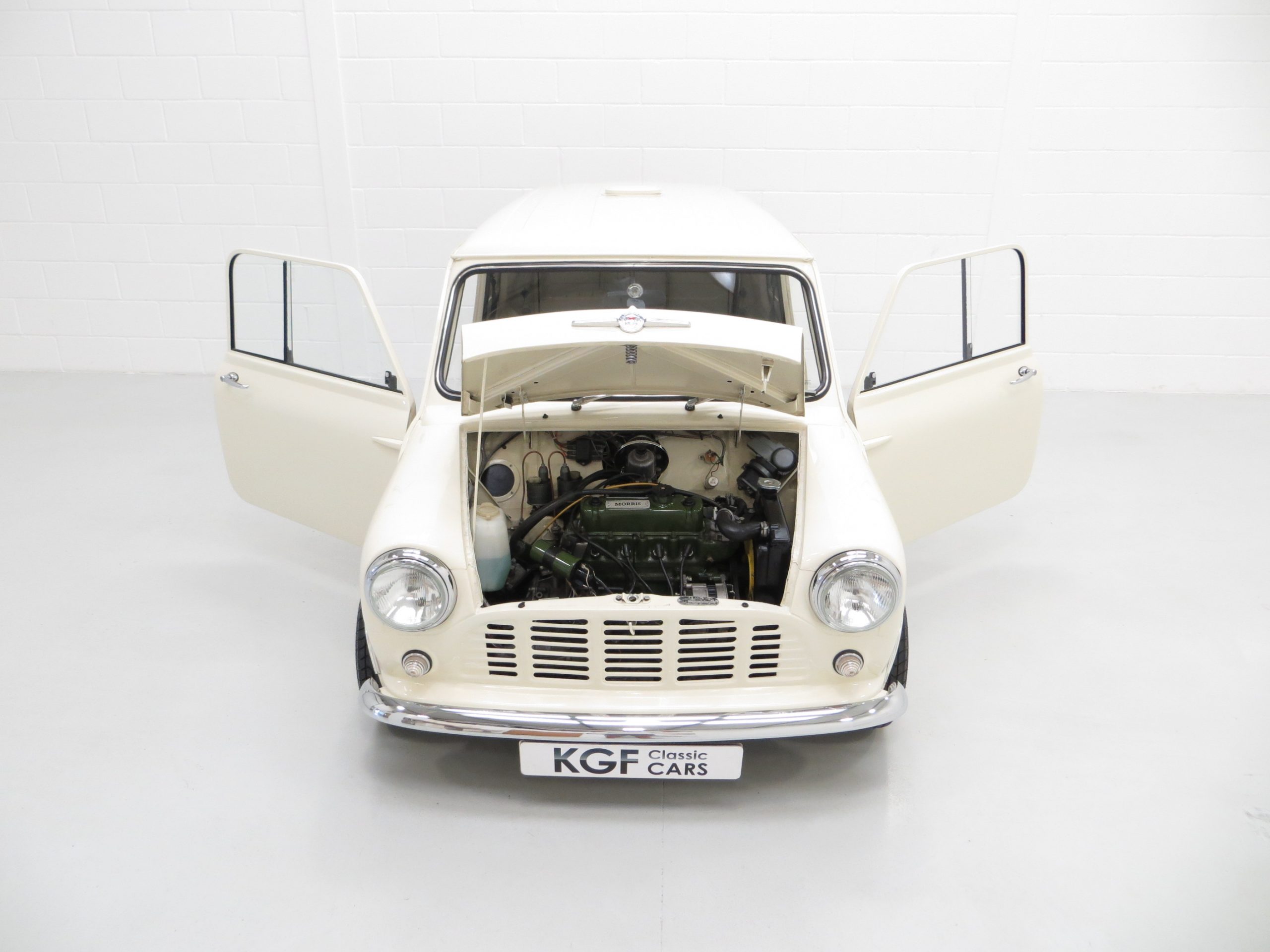 BMC Morris Mini Van – KGF