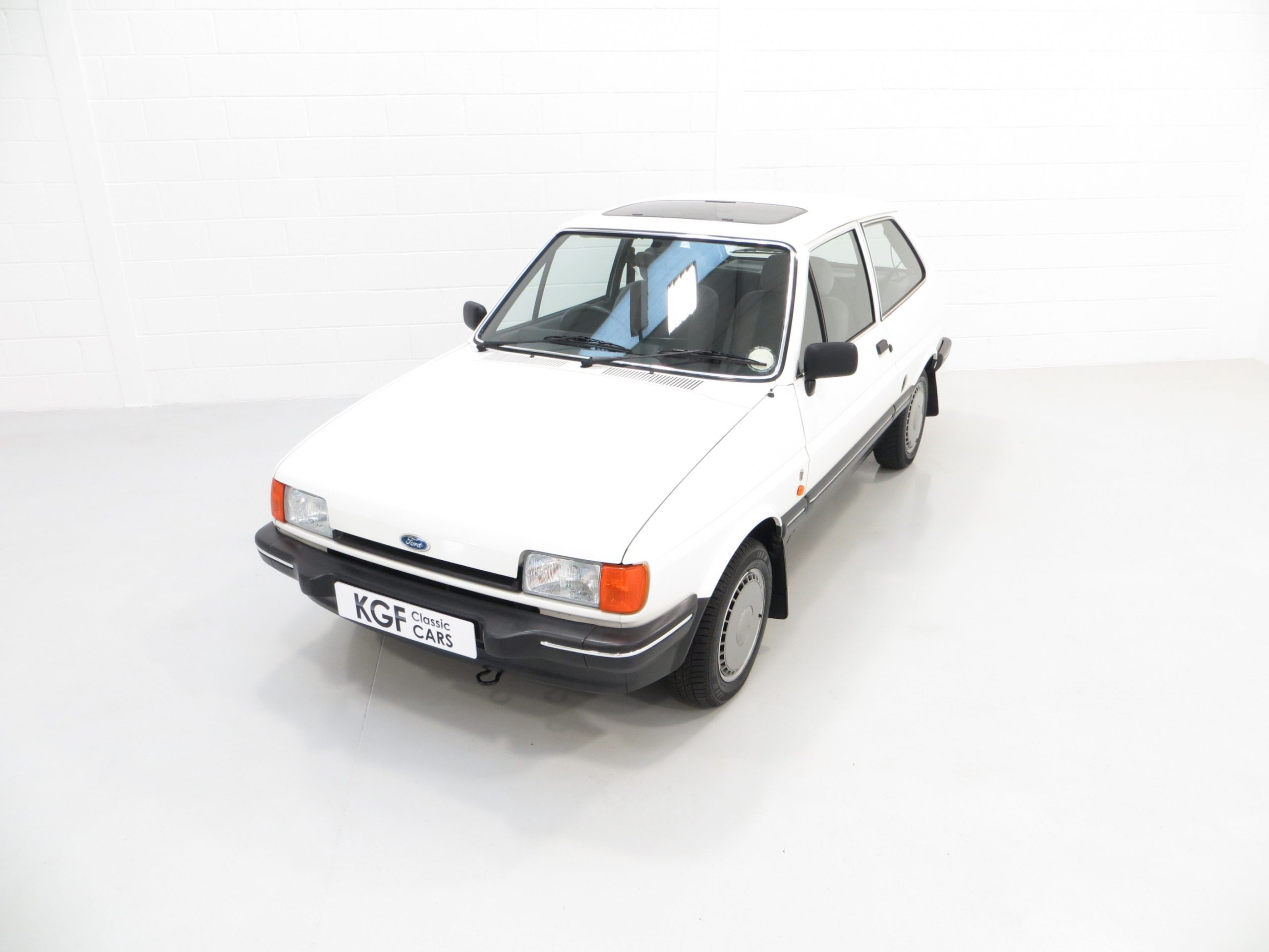Ford Fiesta MK2 1.4 Ghia – KGF
