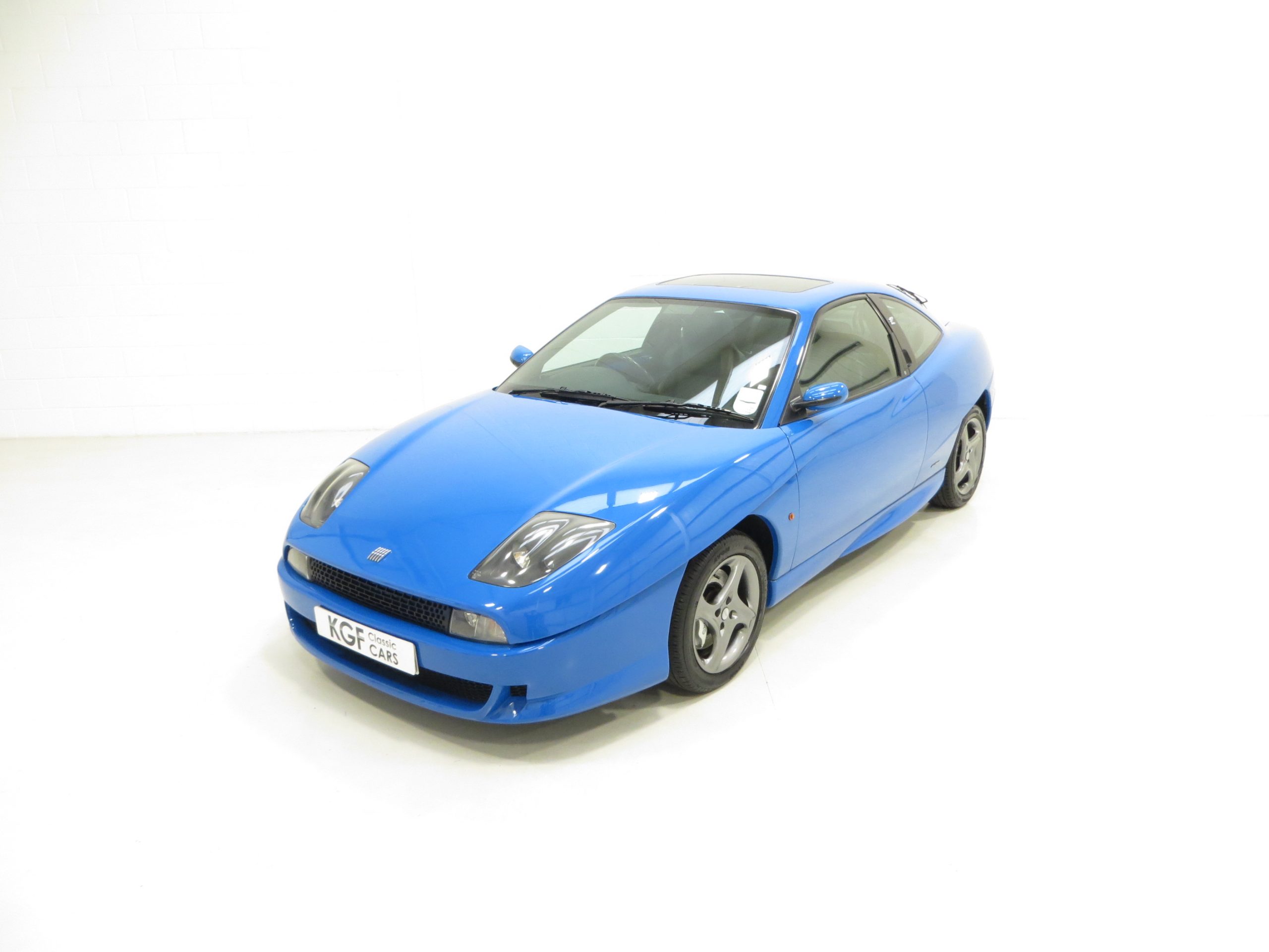 Fiat Coupe 2.0 20v Turbo – KGF