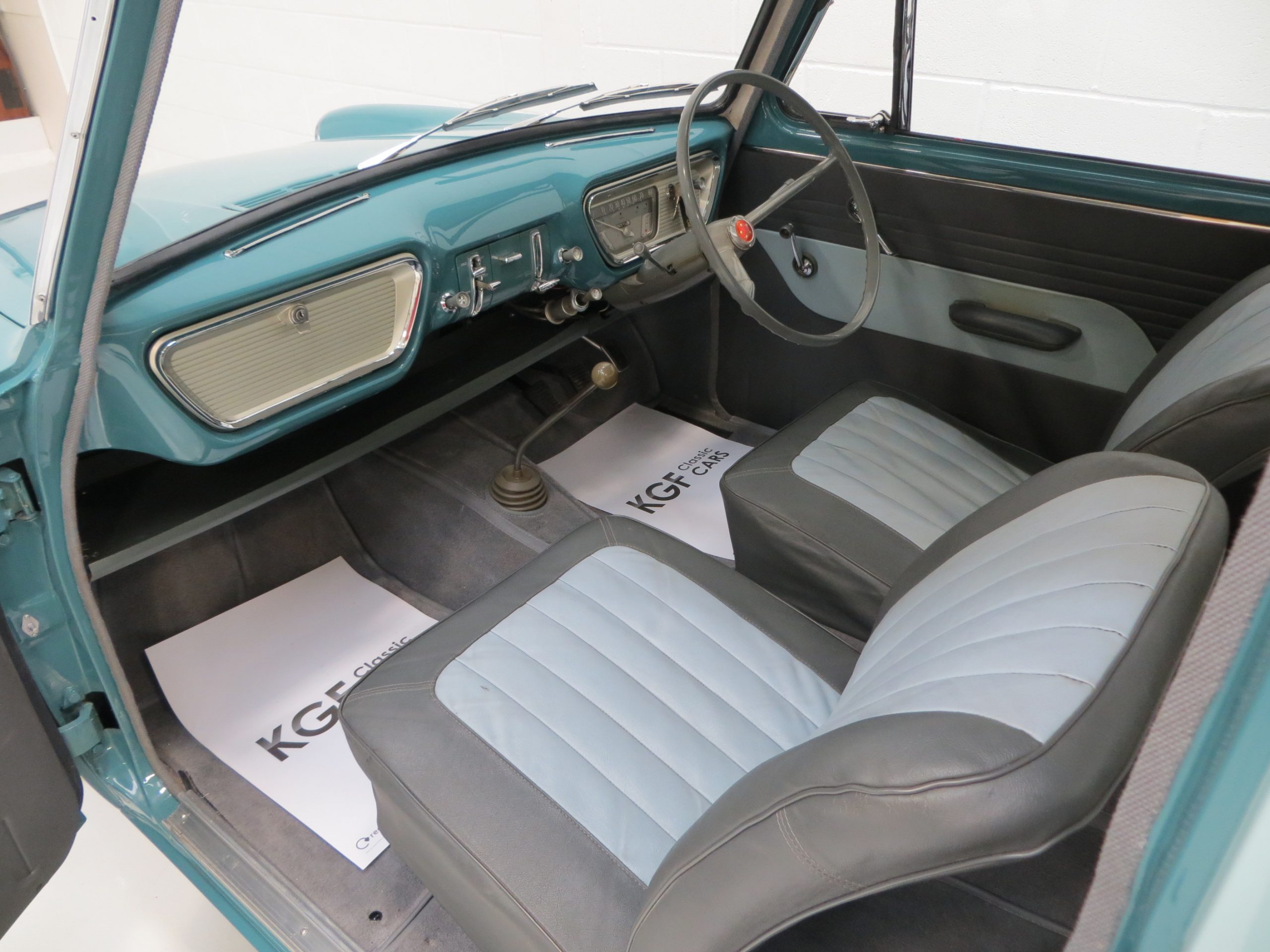 Ford Anglia 105E Deluxe – KGF