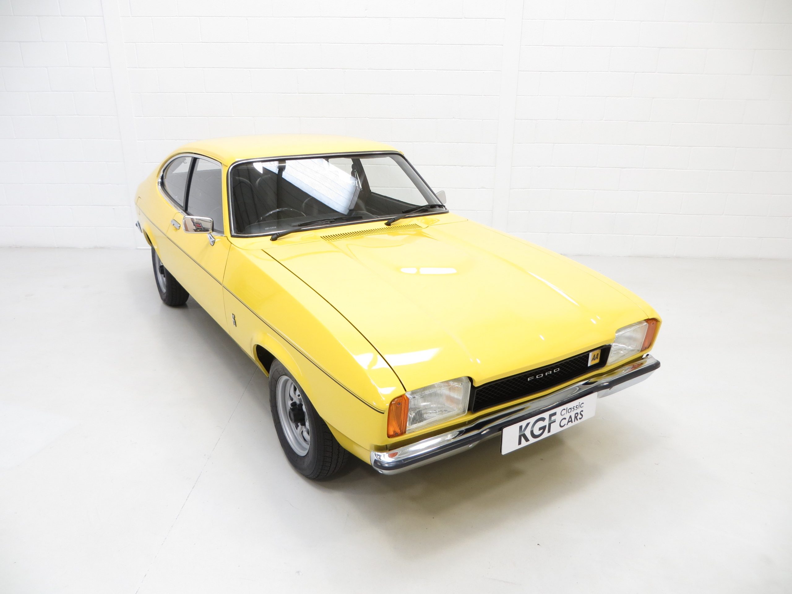 Ford Capri Mk2 1600L – KGF