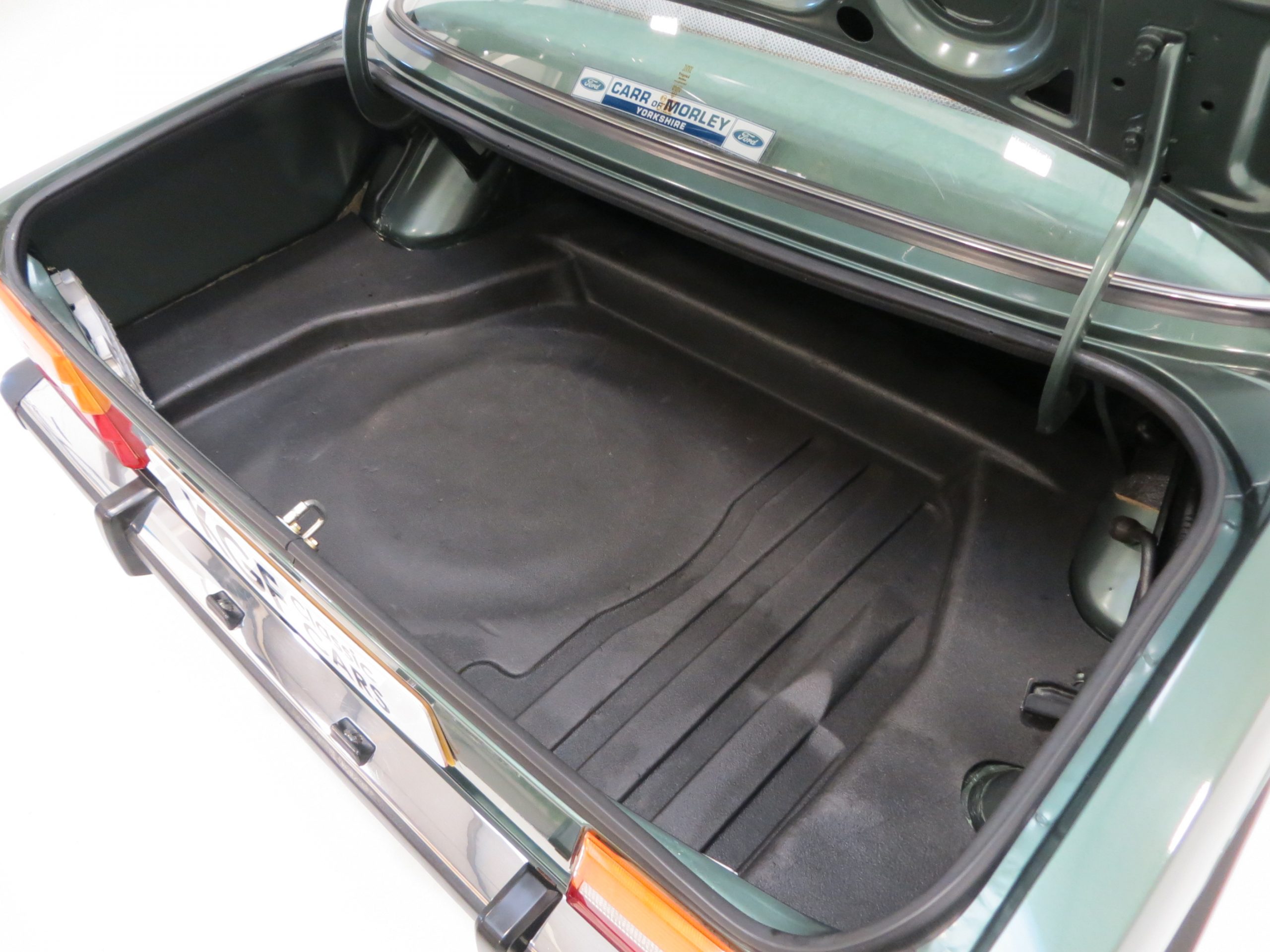 Ford Cortina MK5 Carousel – KGF