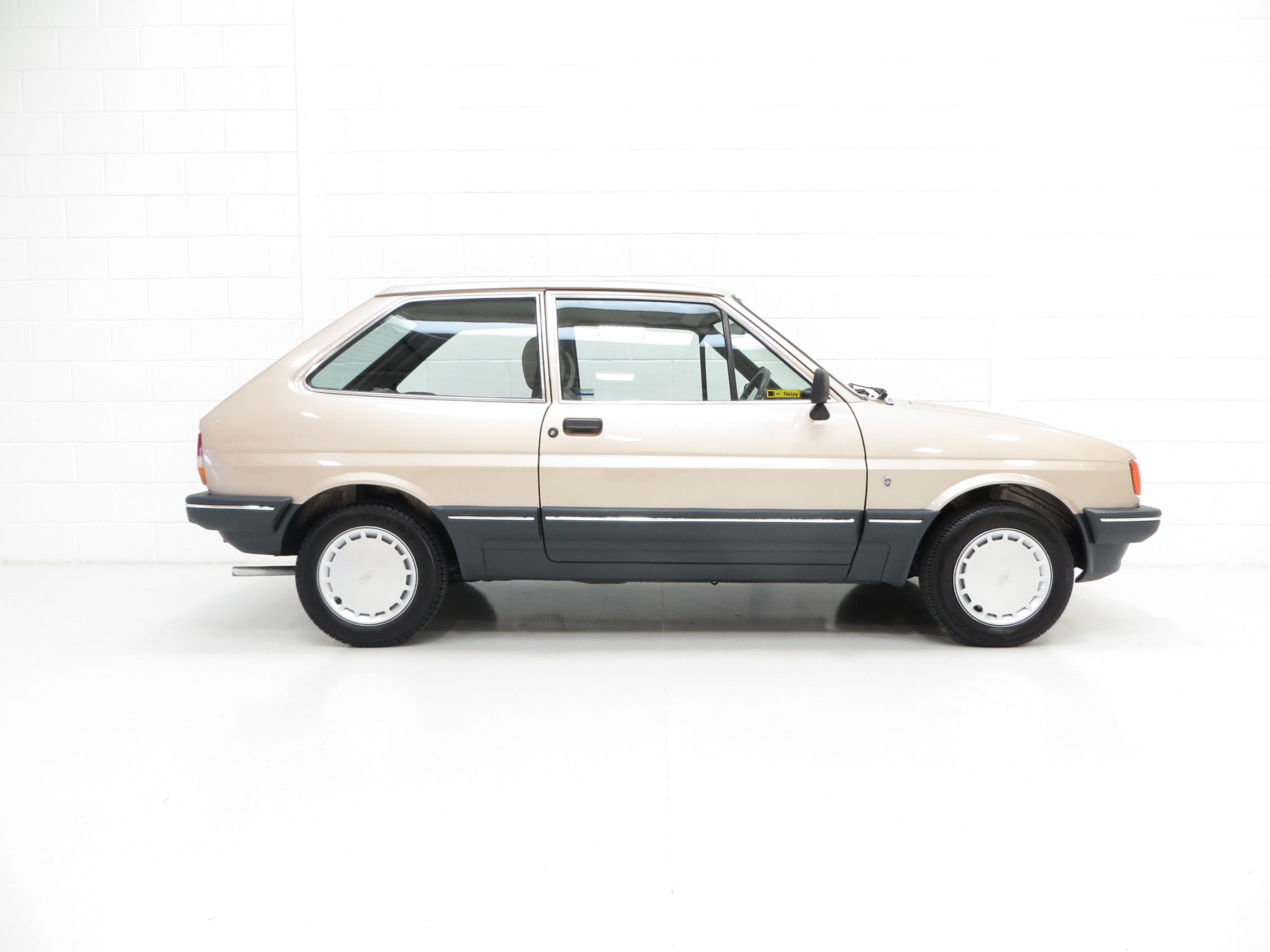 Ford Fiesta 1.1 Ghia – KGF