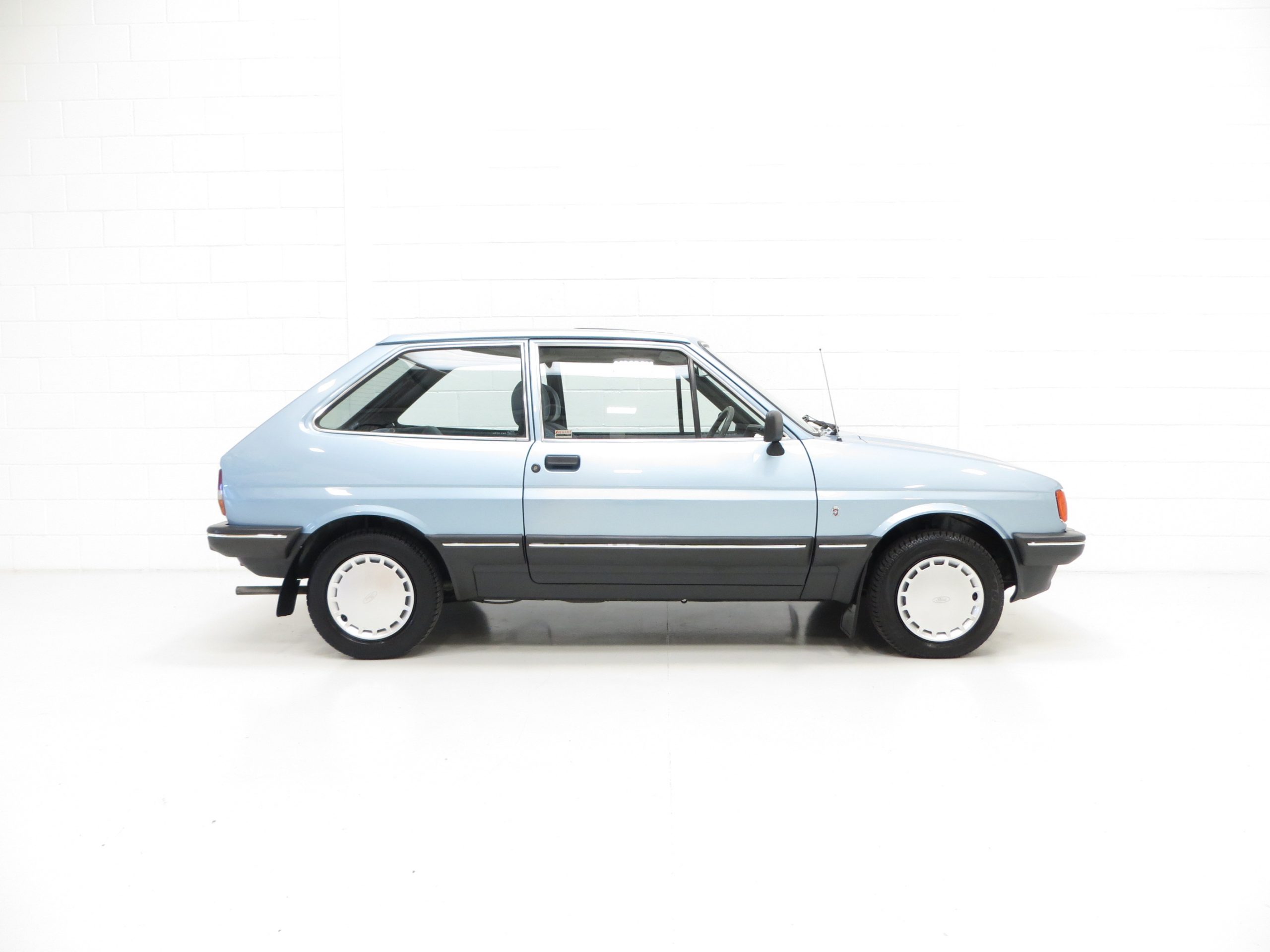 Ford Fiesta Mk2 1.1 Ghia – KGF