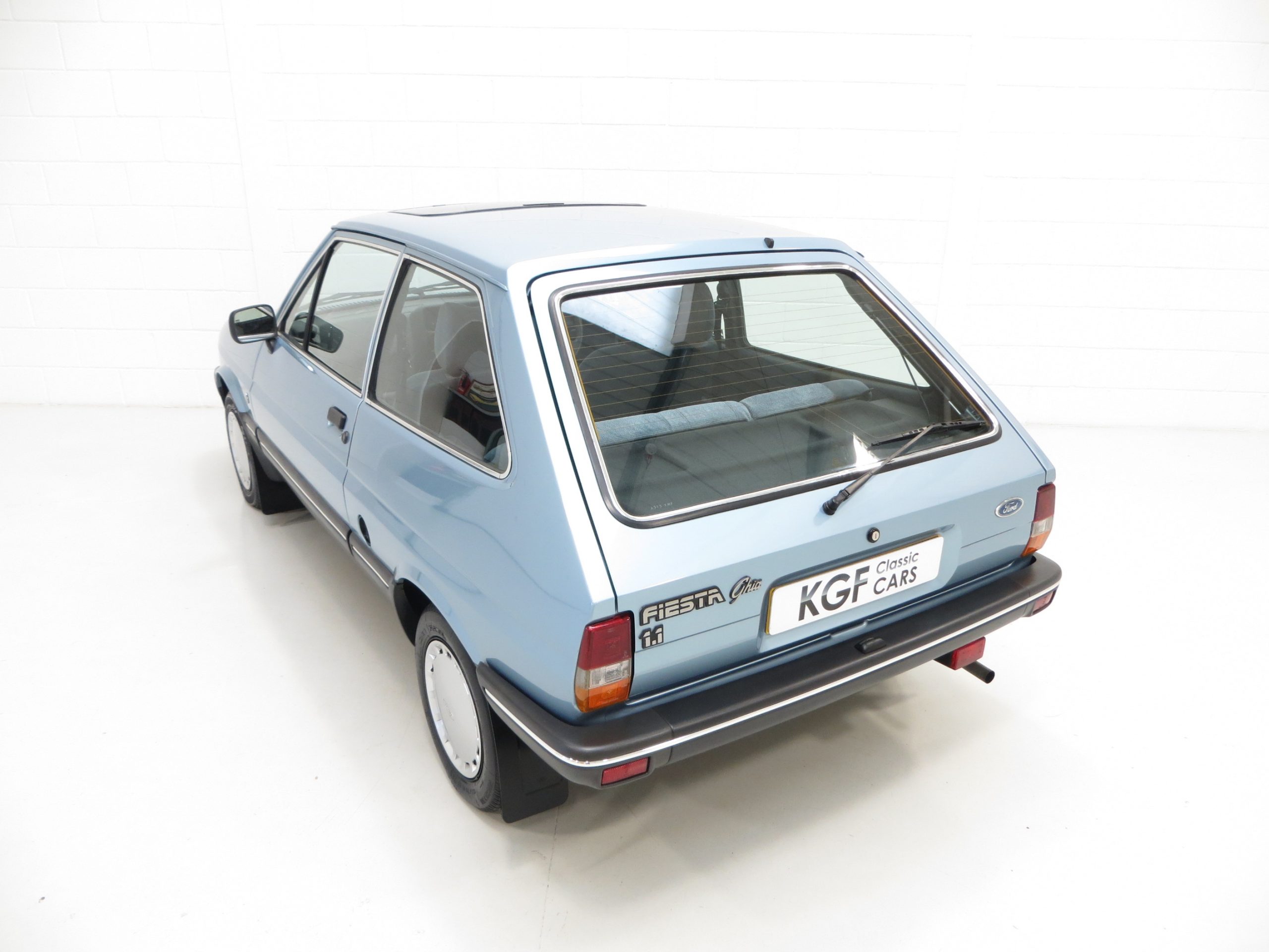 Ford Fiesta Mk2 1.1 Ghia – KGF