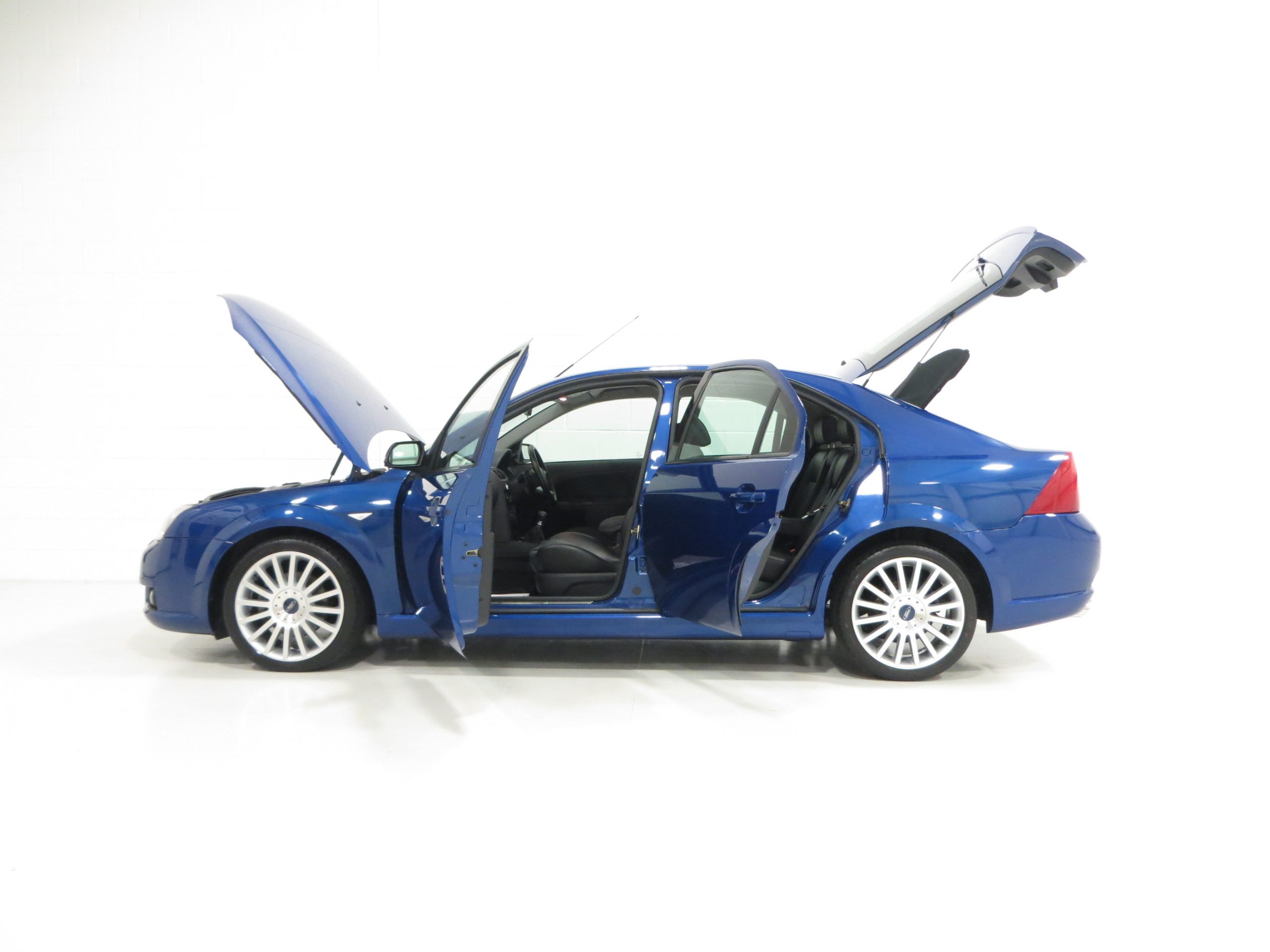 Ford Mondeo ST220 – KGF