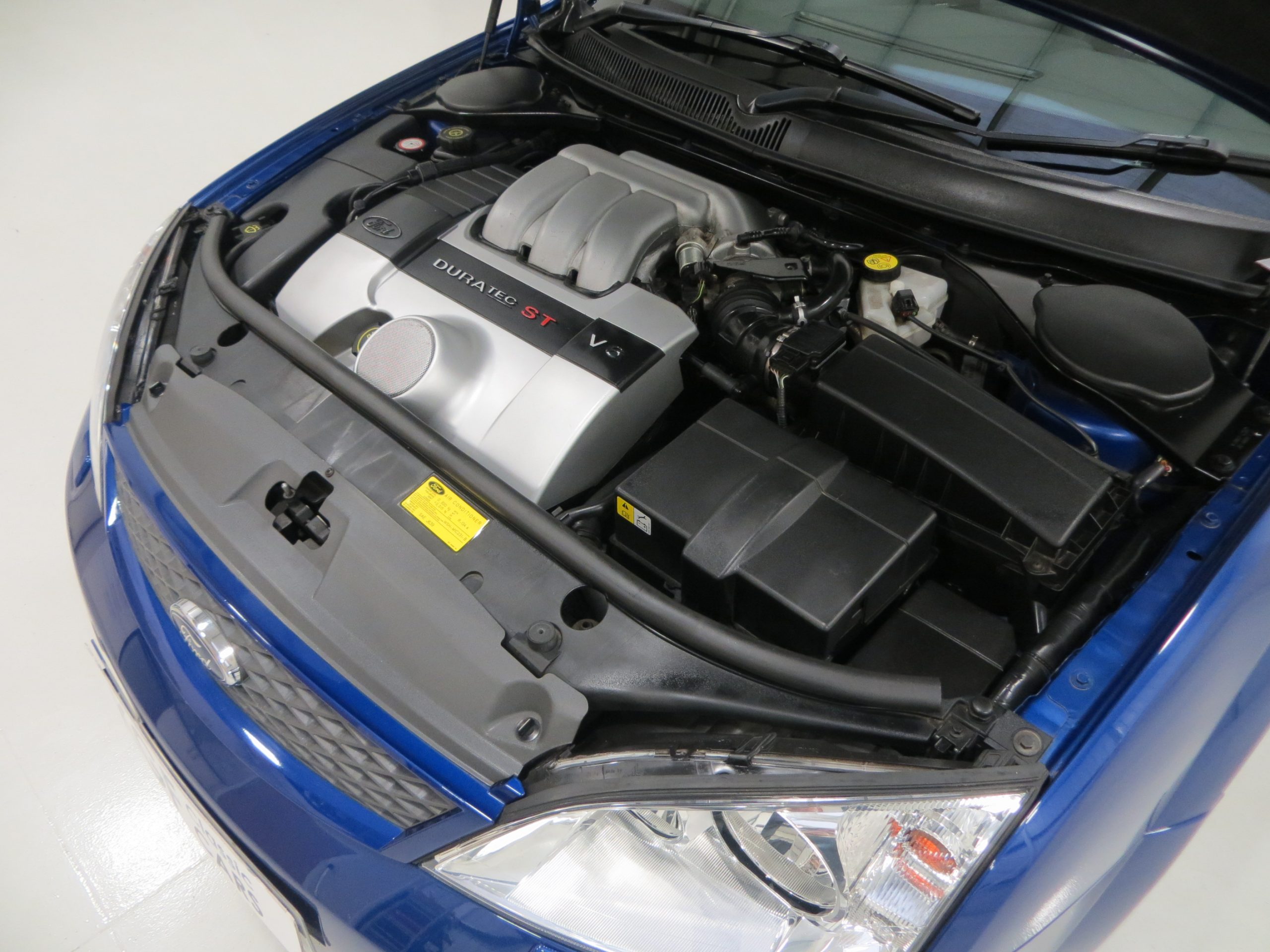 Ford Mondeo ST220 – KGF