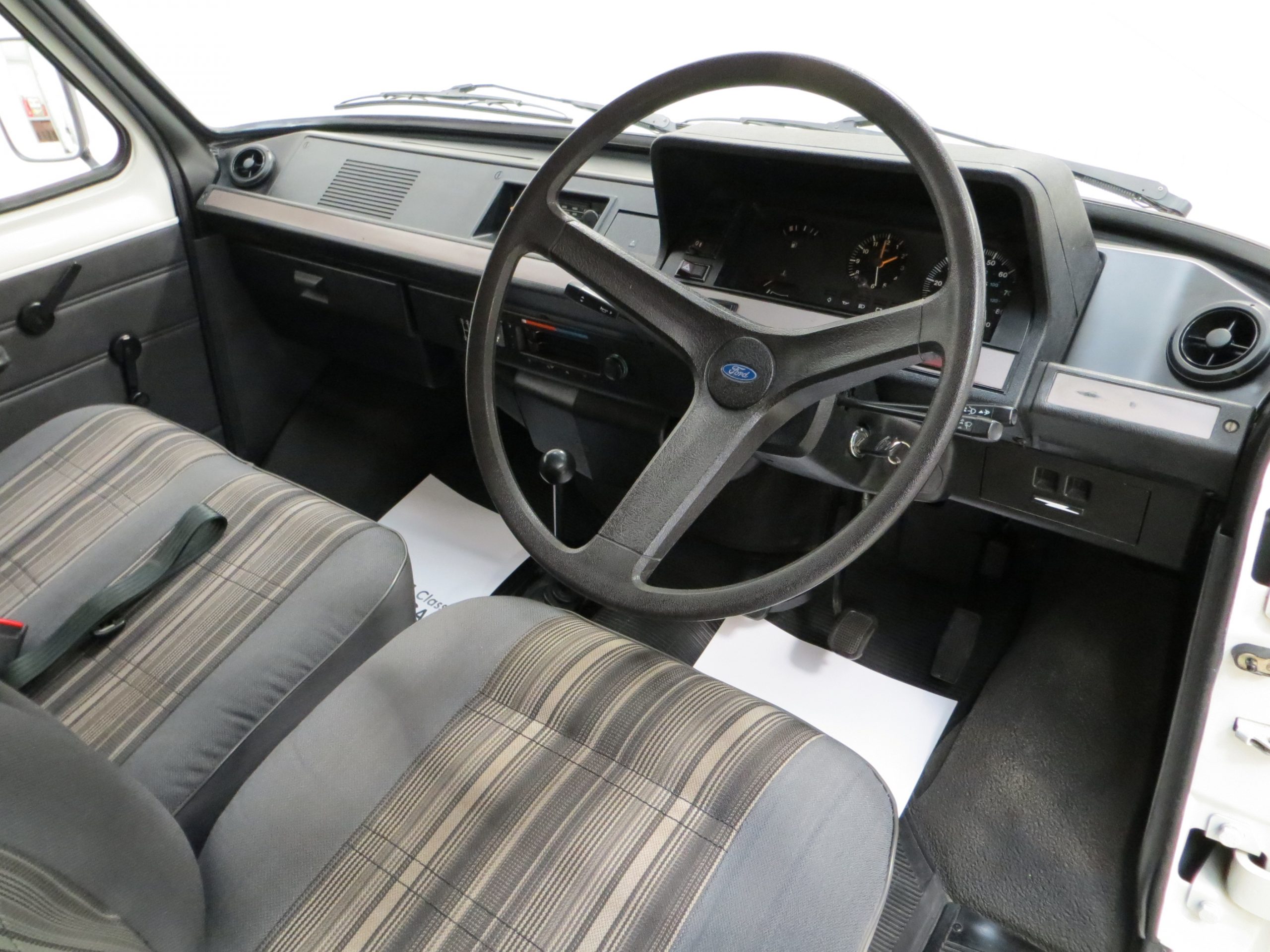 Ford Transit Mk2 Van 190 – KGF