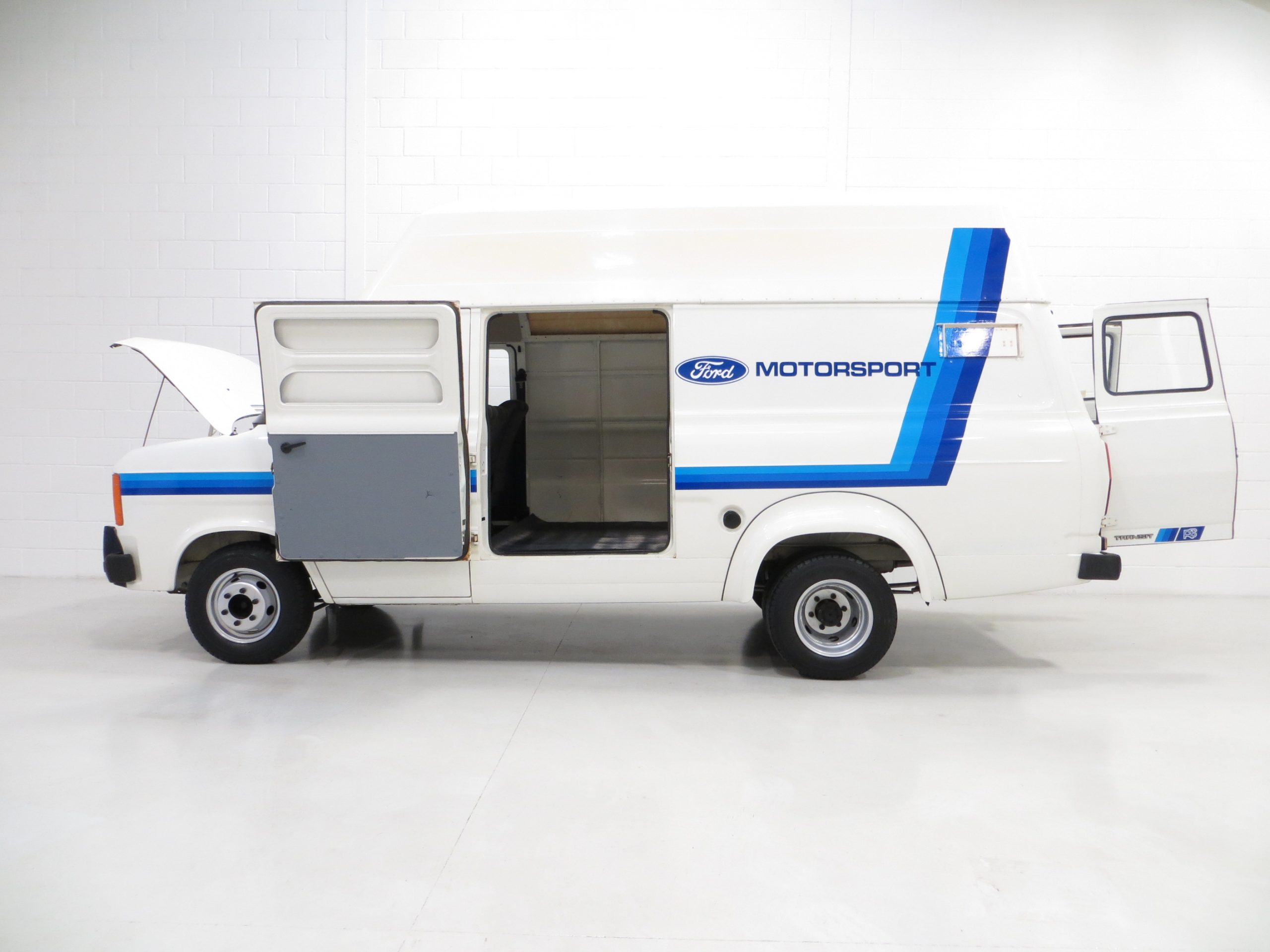 Ford Transit Mk2 Van 190 – KGF