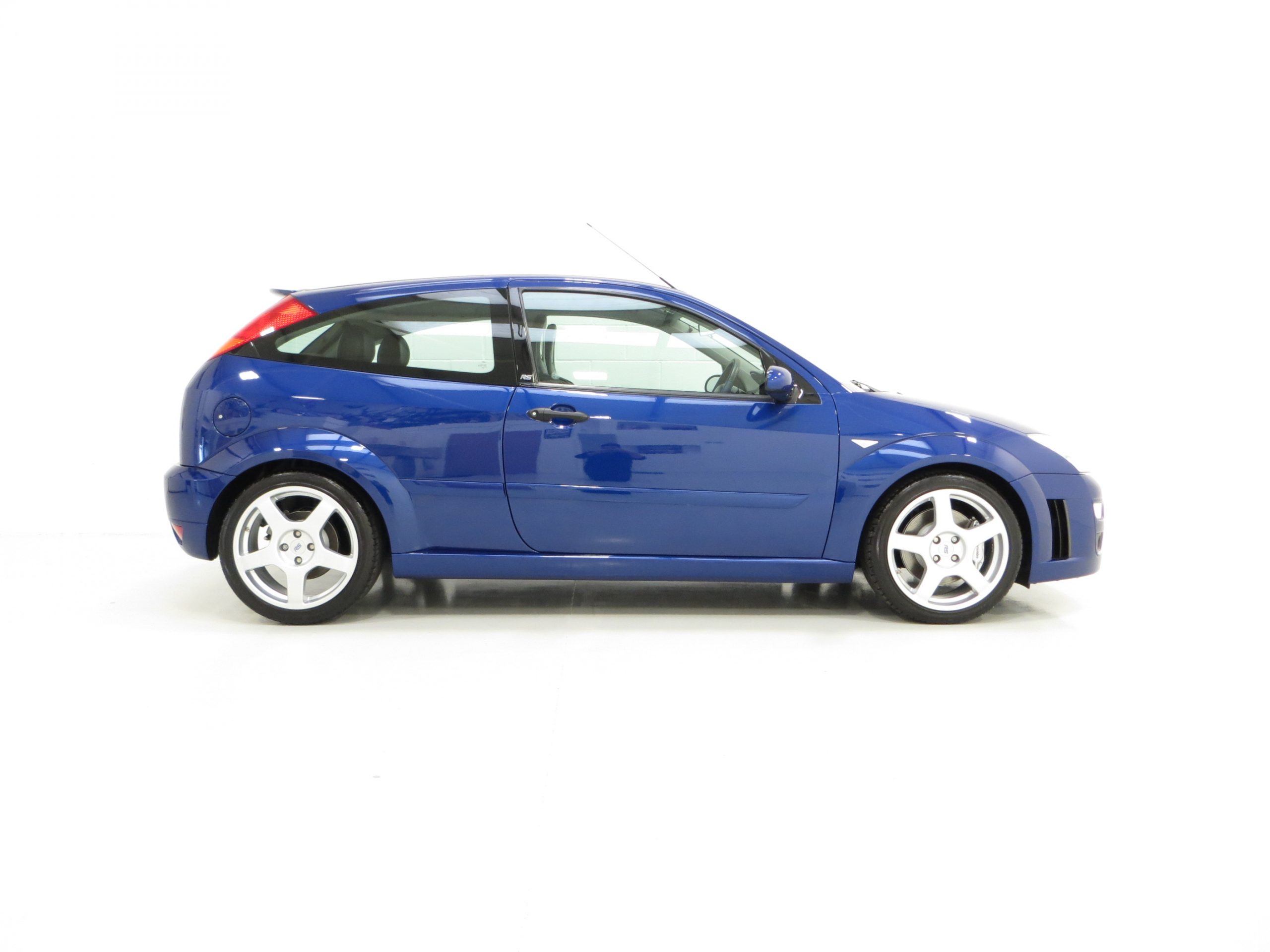 Ford Focus RS Mk1 – KGF