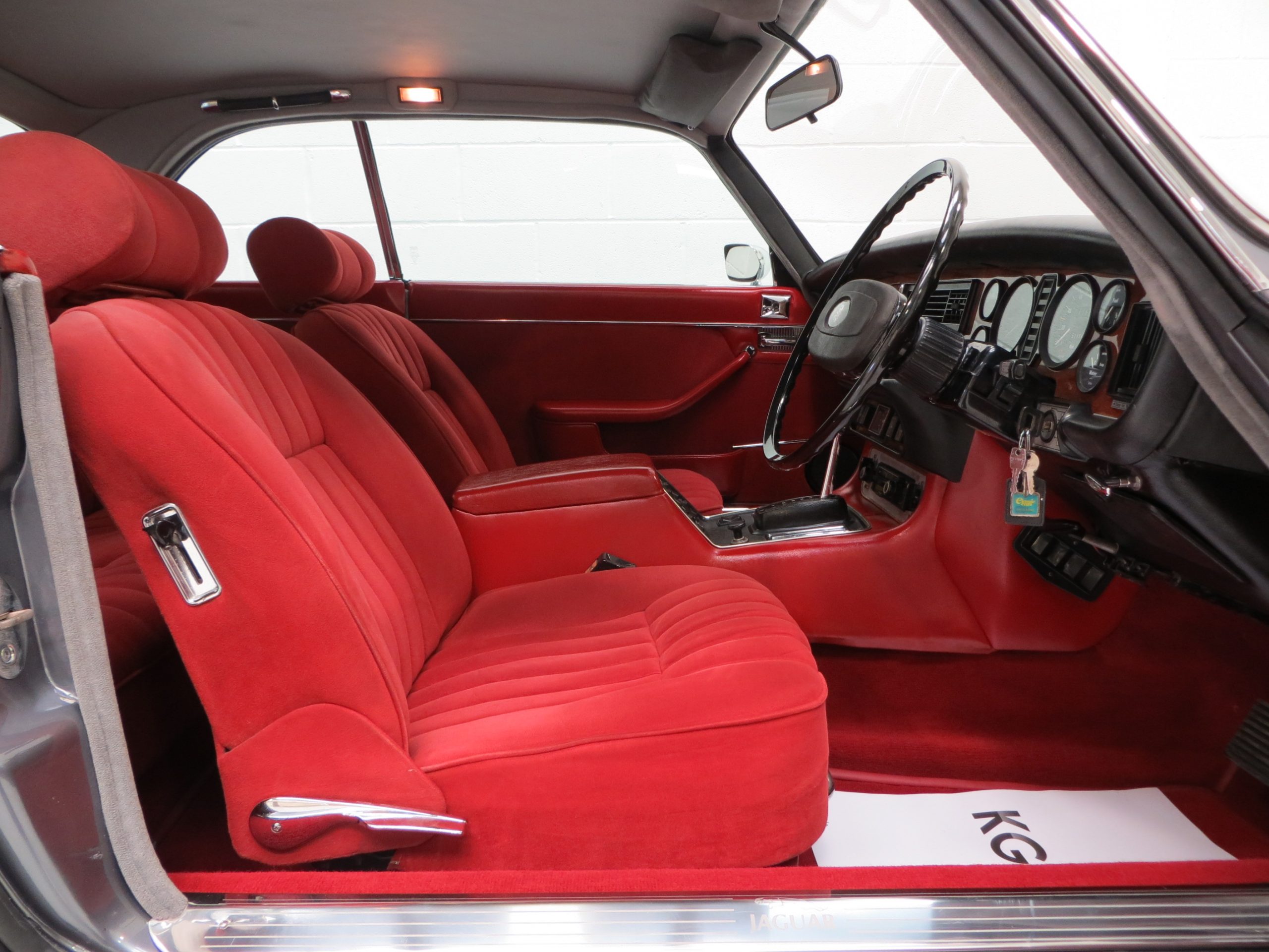 Jaguar XJC 4.2 Series 2 – KGF