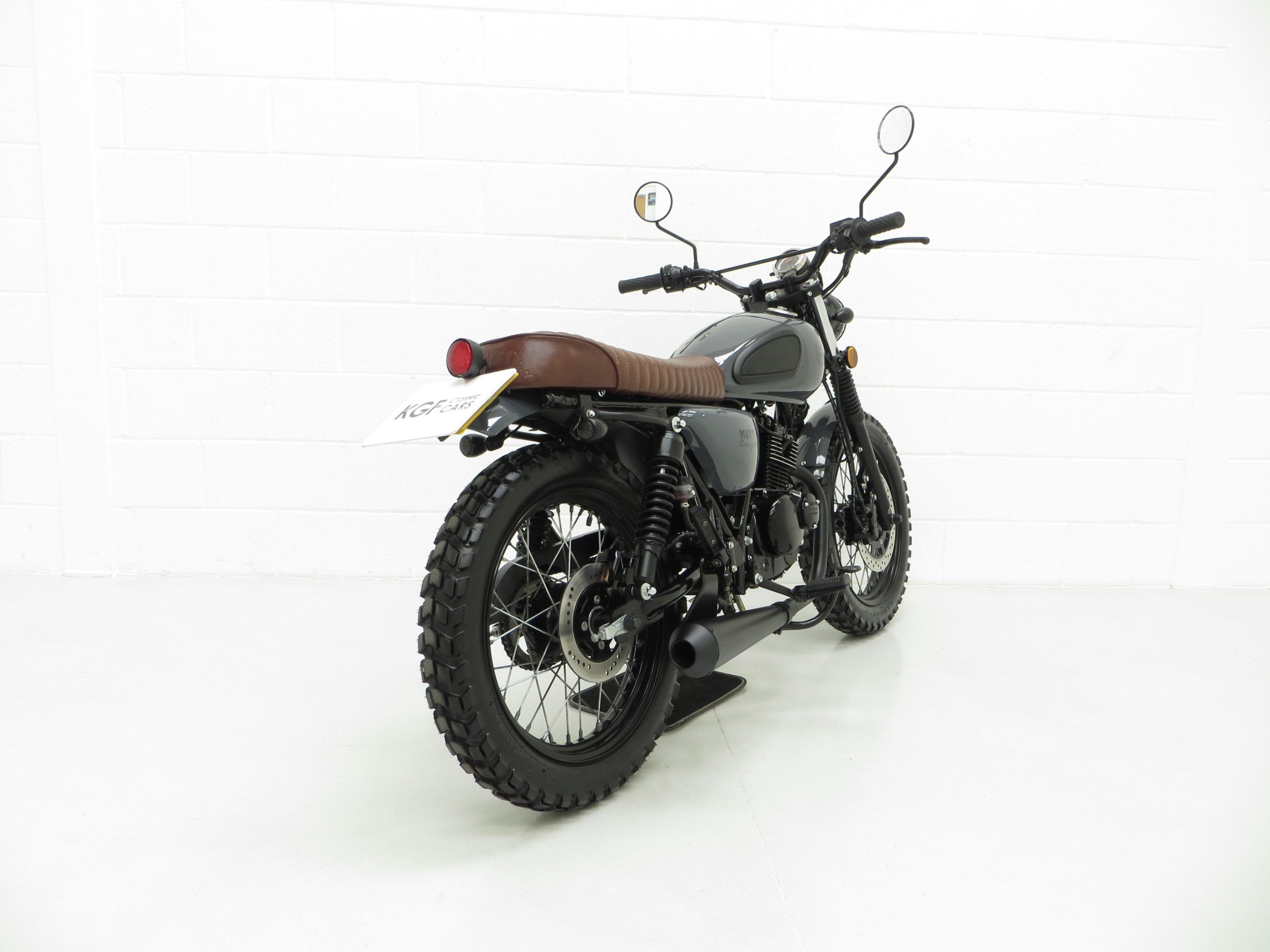 Mutt Hilts Grey 125 – KGF