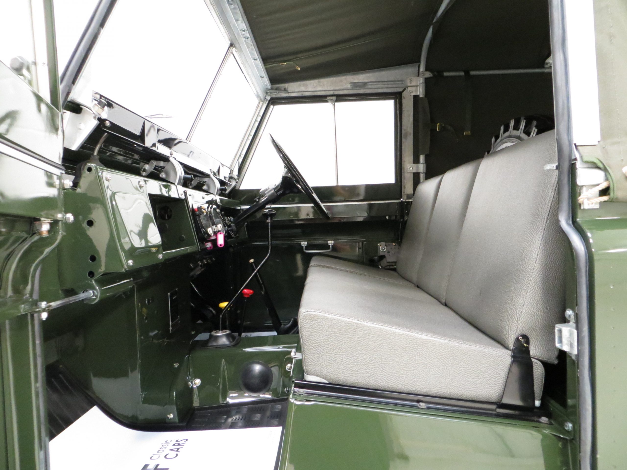 Land Rover Series 2a SWB – KGF