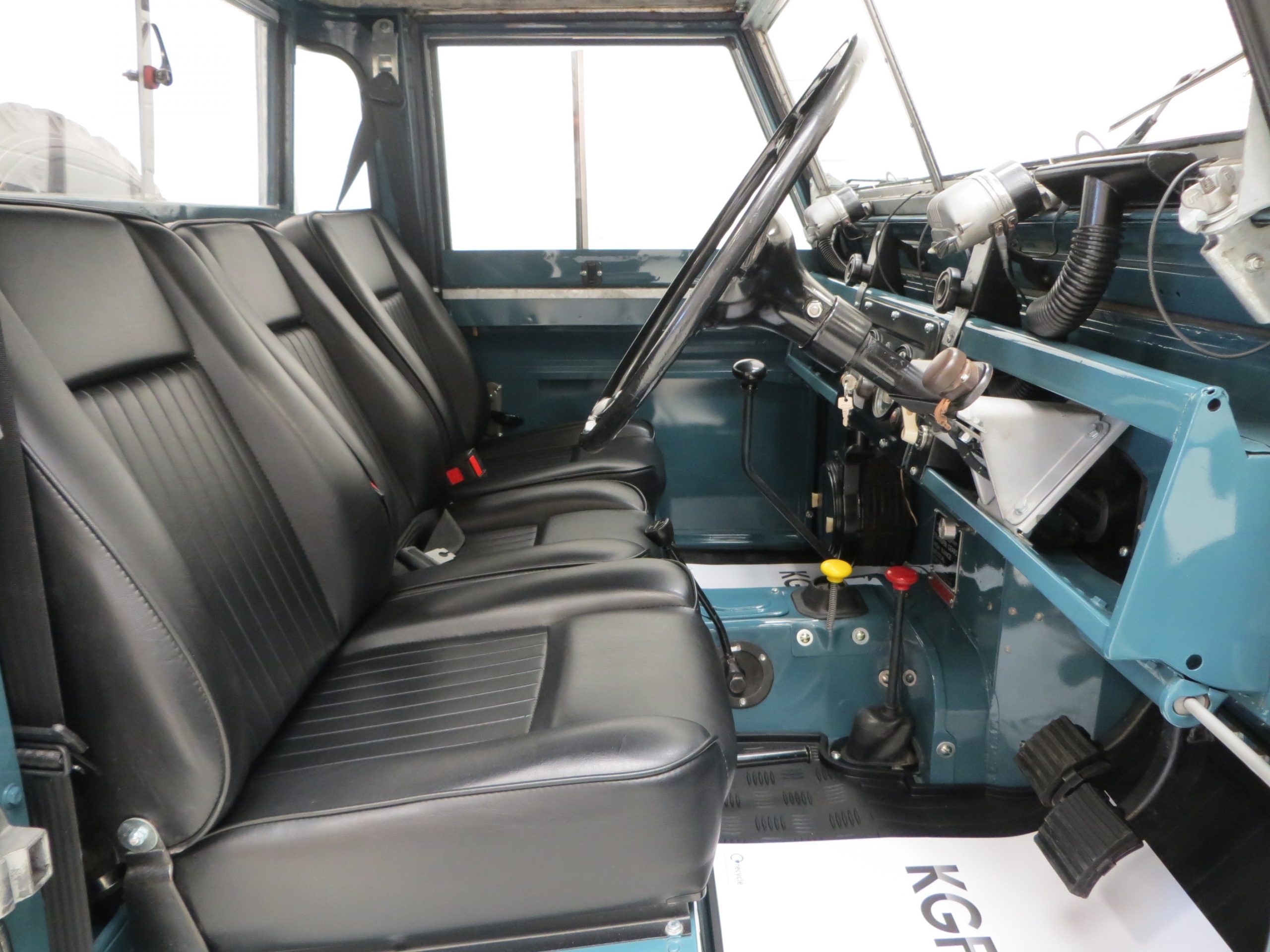 Land Rover Series 2 SWB – KGF