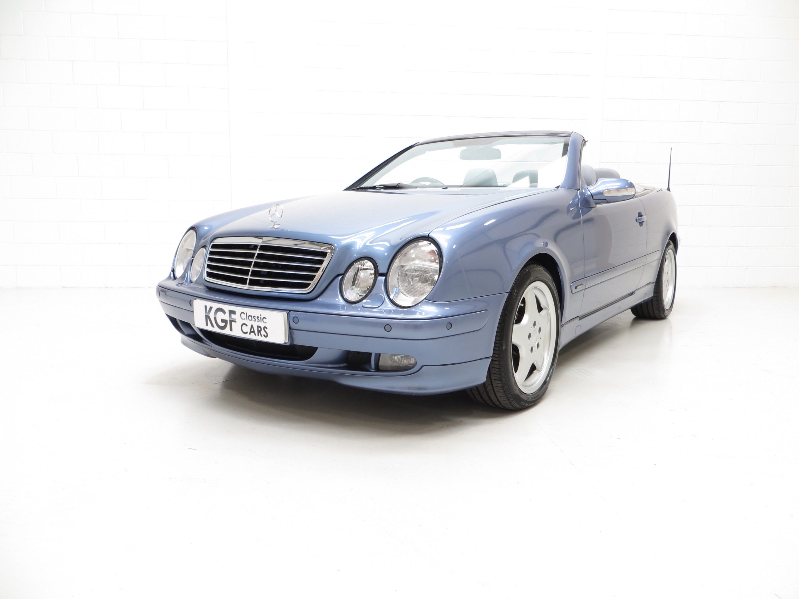Mercedes Benz CLK320 Avantgarde – KGF