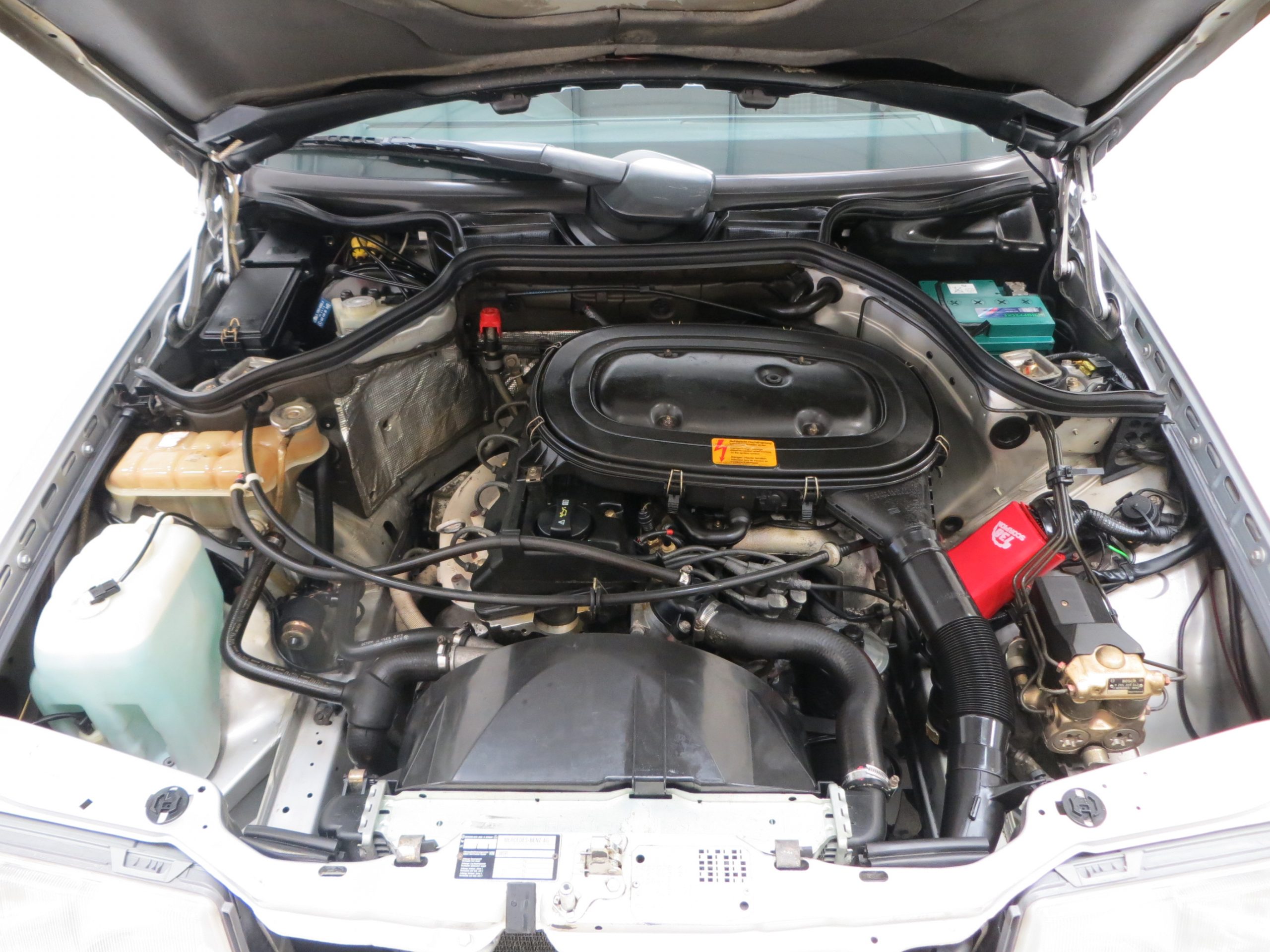 Mercedes Benz W124 230E – KGF