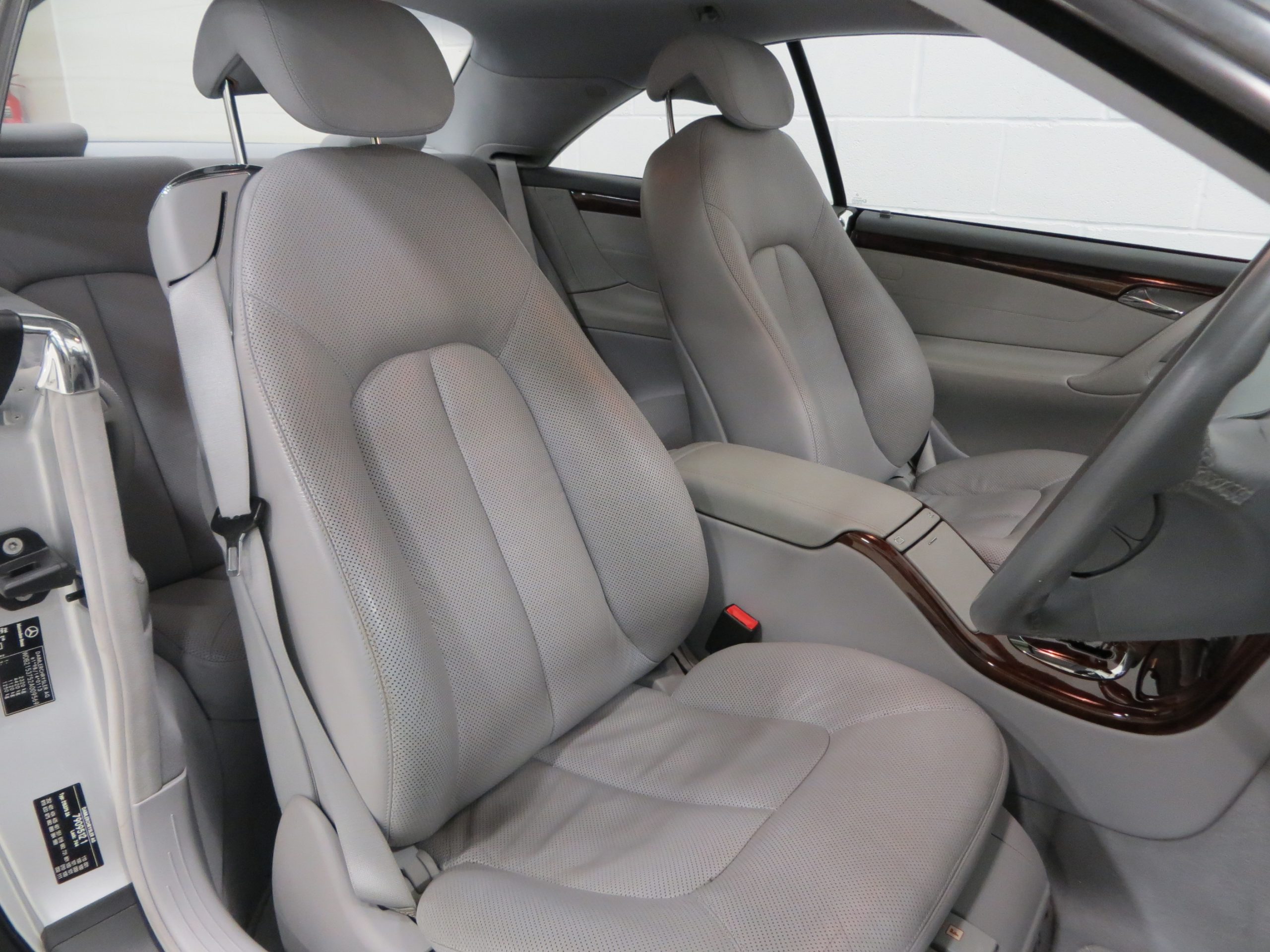 Mercedes Benz CL500 W215 – KGF