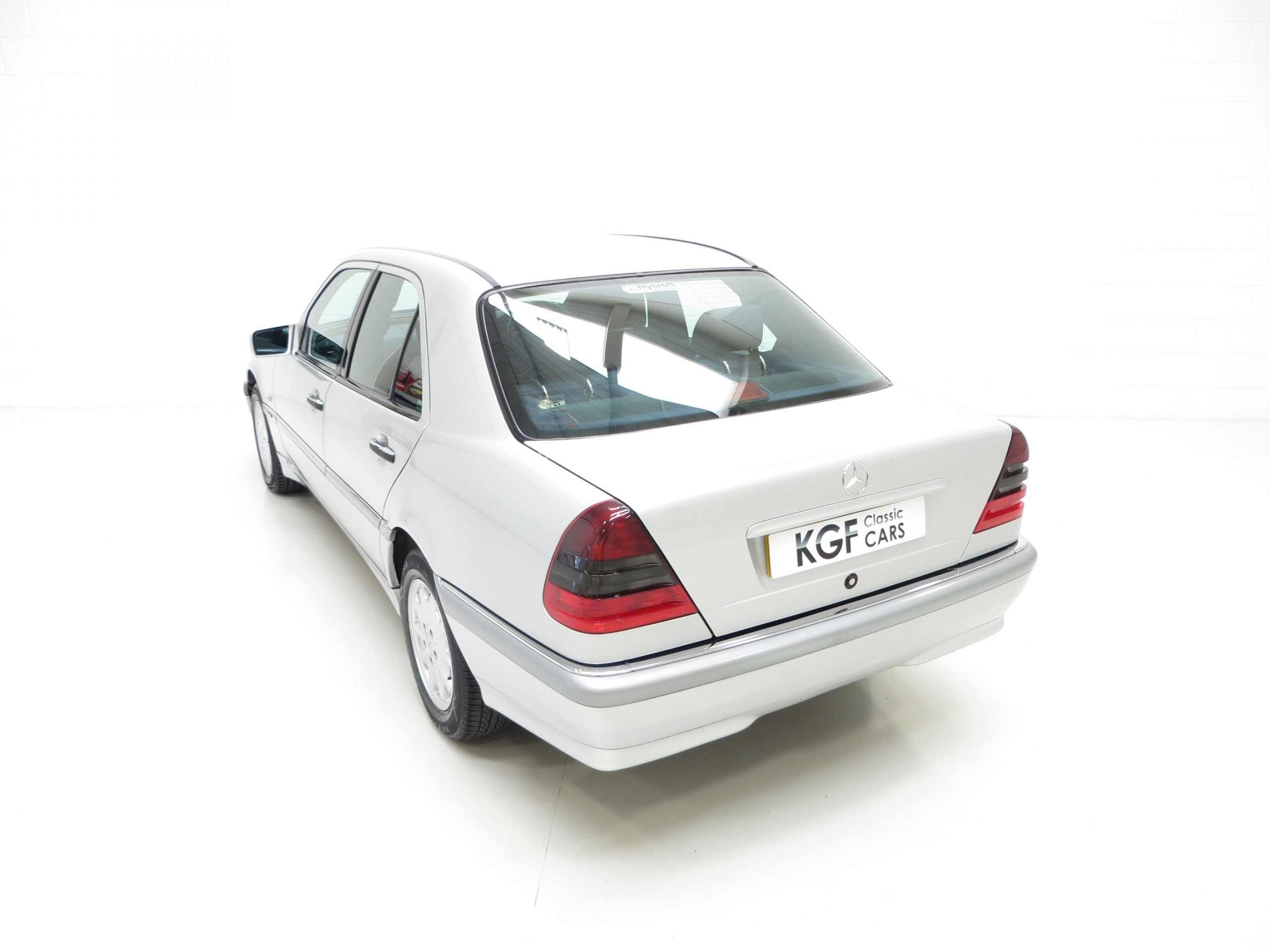 Mercedes W202 C200 Elegance – KGF