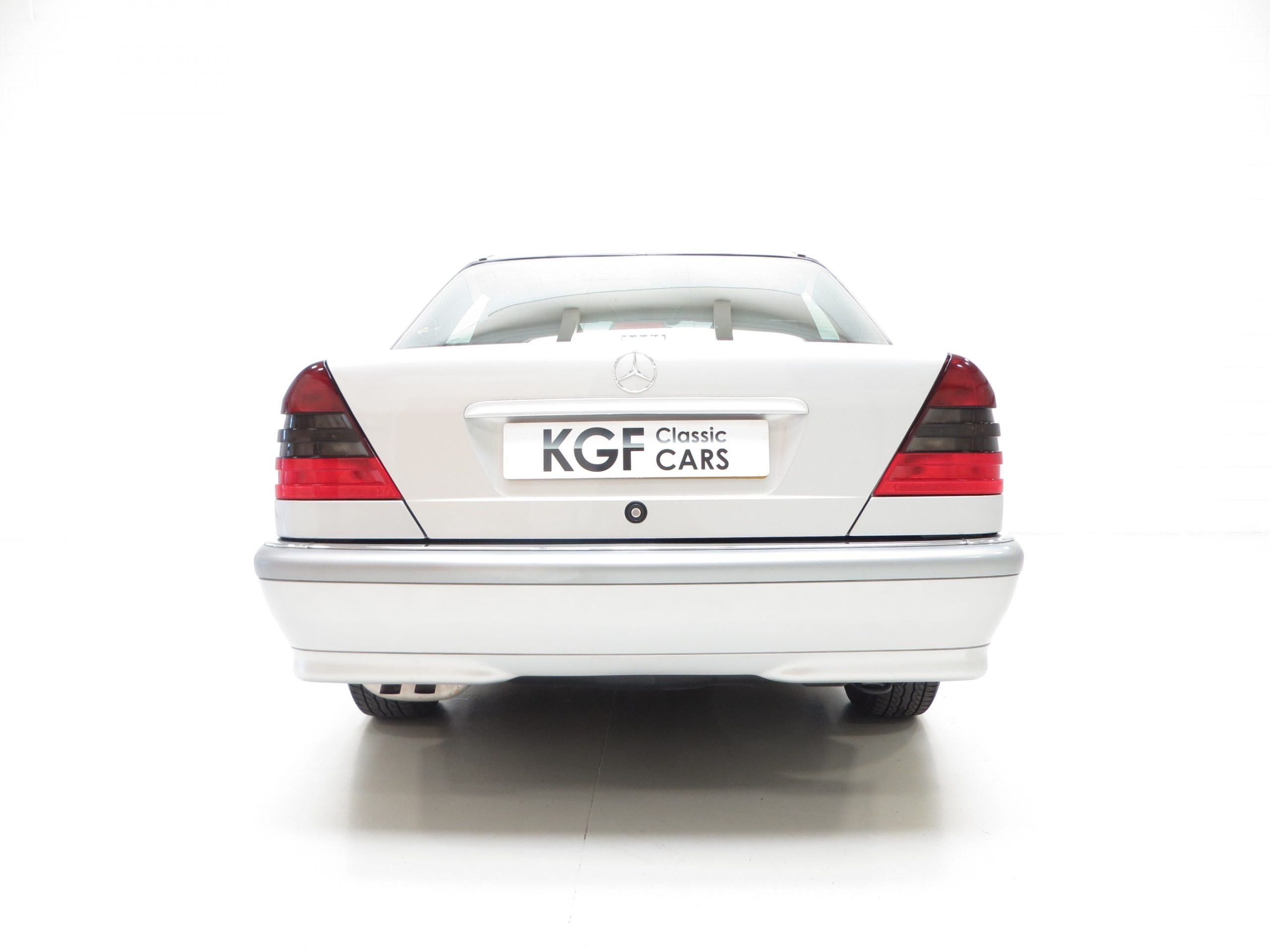 Mercedes W202 C200 Elegance – KGF