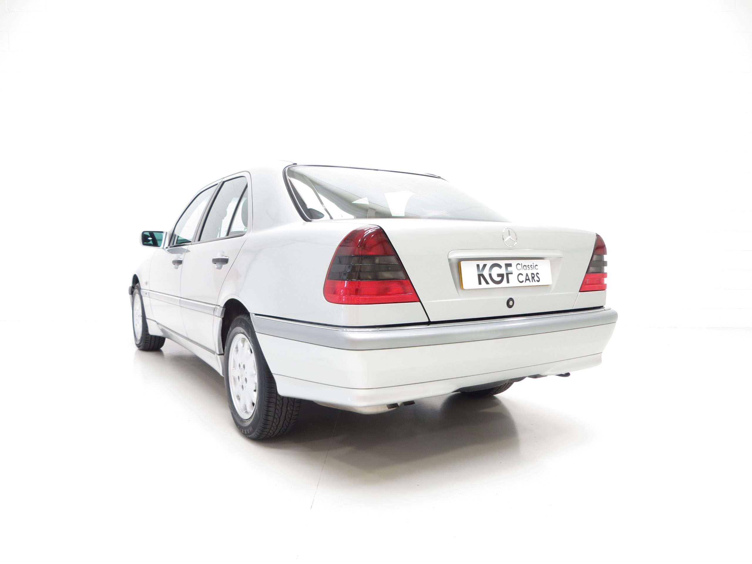 Mercedes W202 C200 Elegance – KGF
