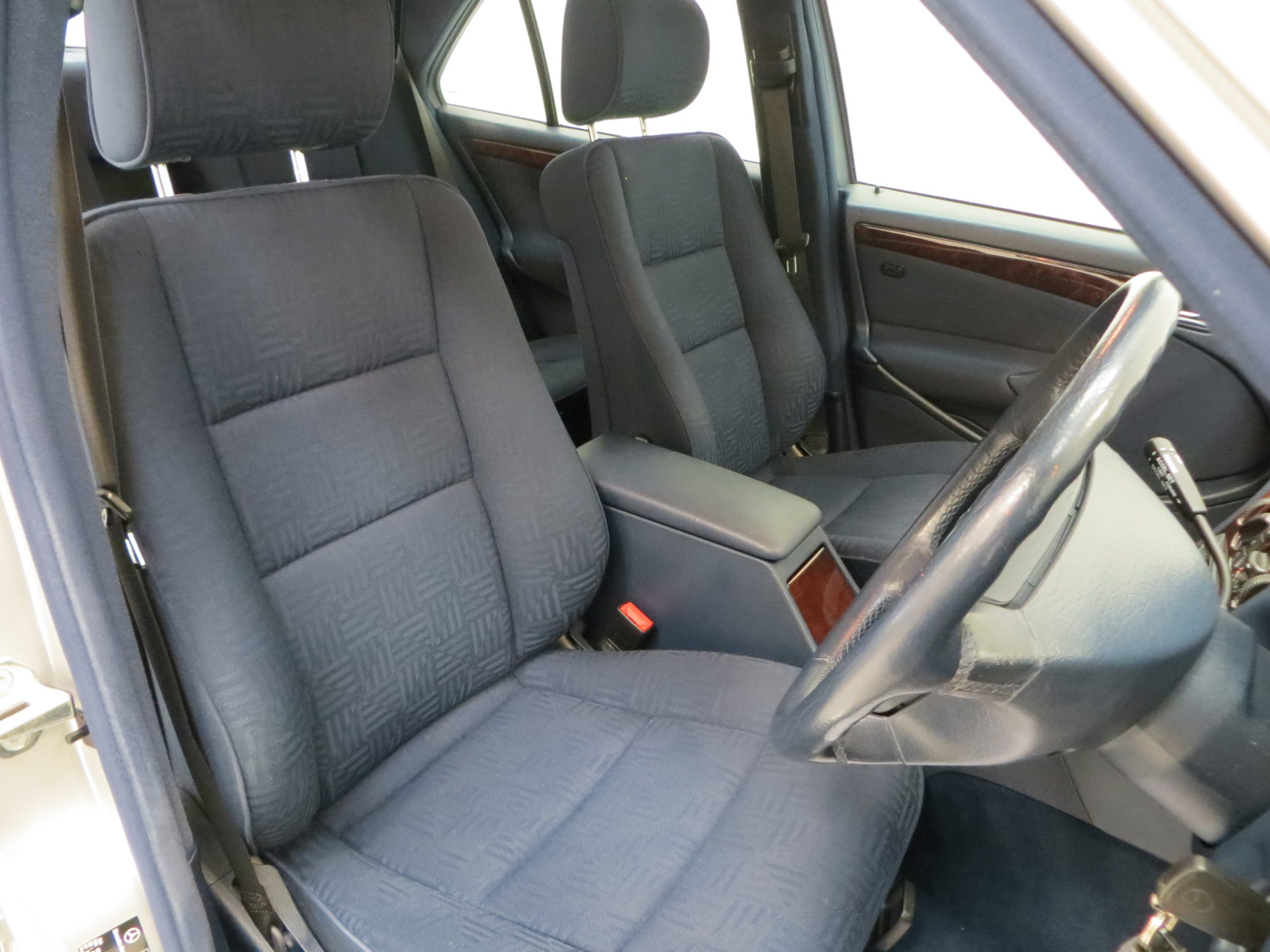 Mercedes W202 C200 Elegance – KGF