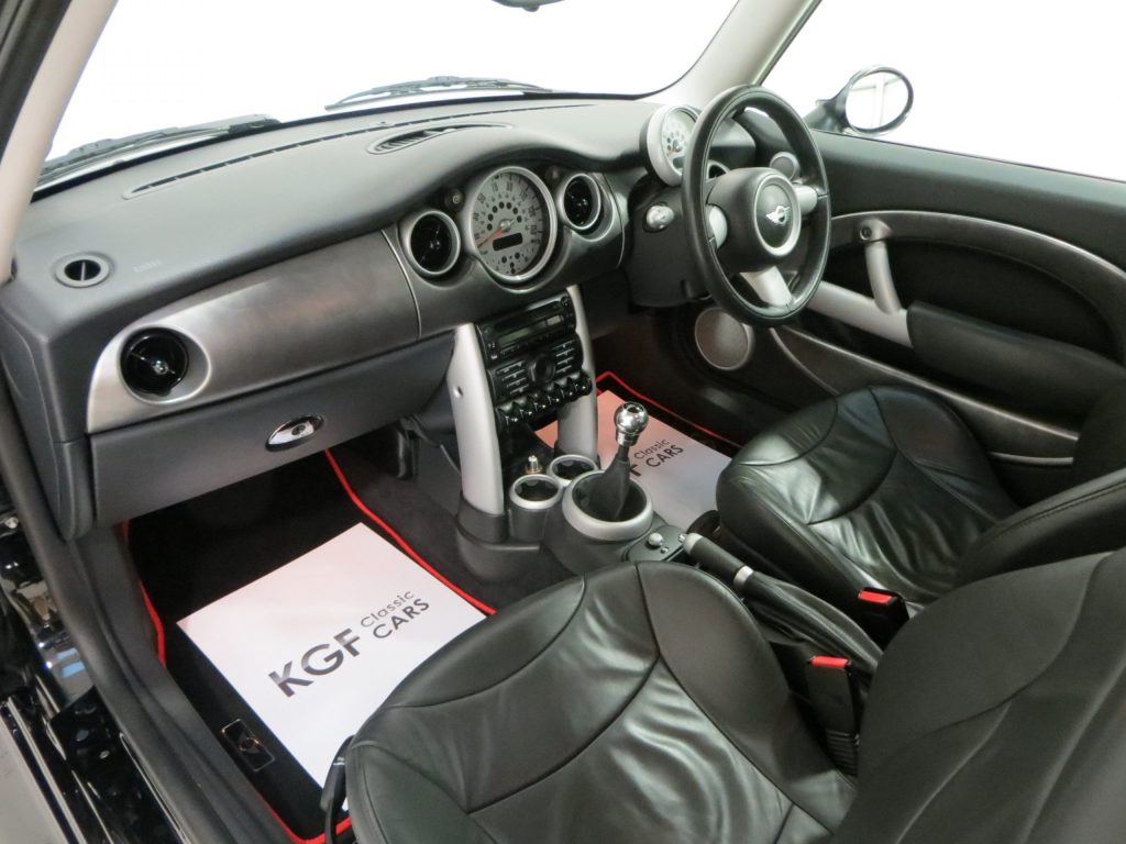 Mini Cooper S Zeemax – KGF