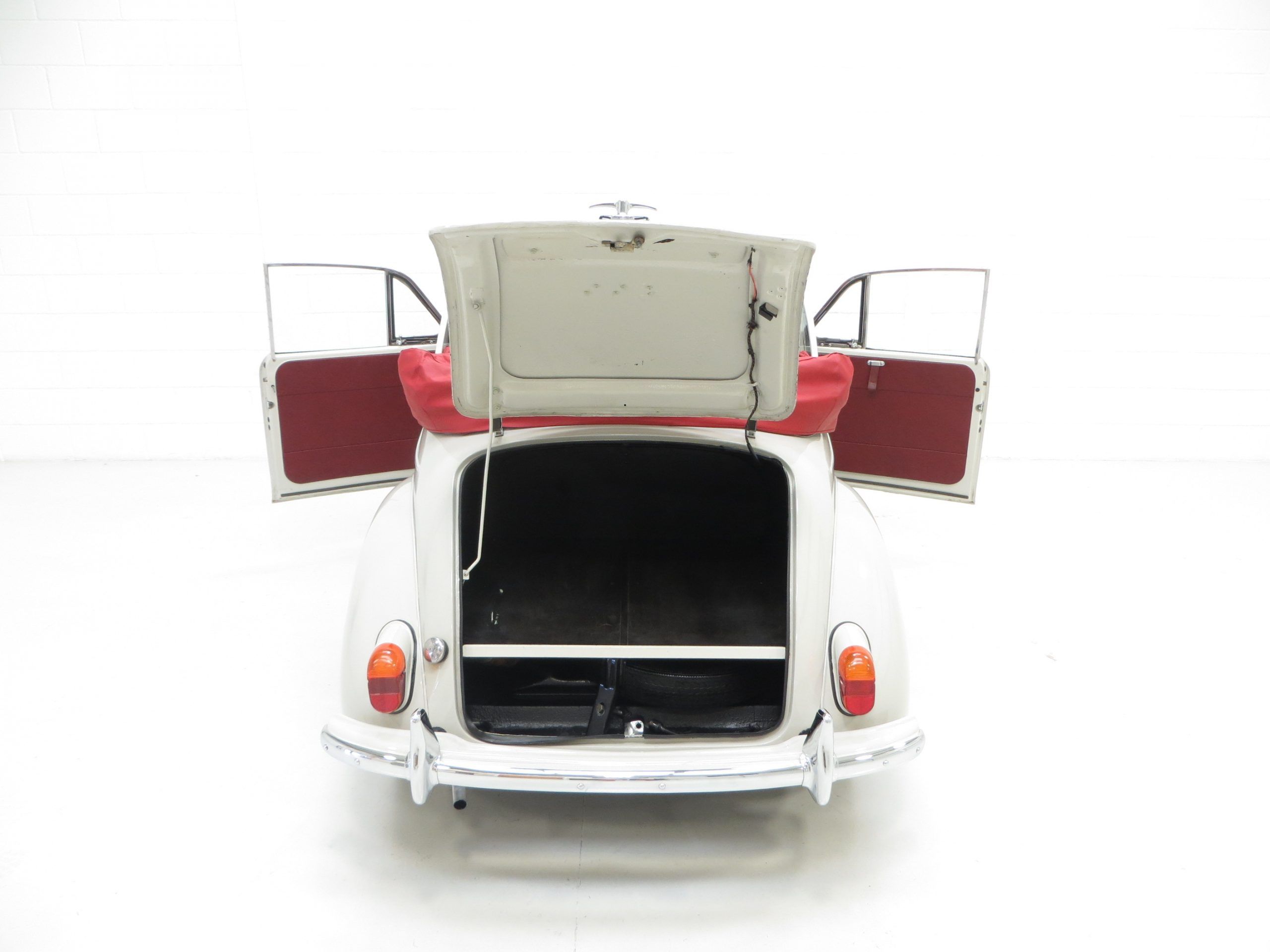 Morris Minor 1000 Convertible – KGF