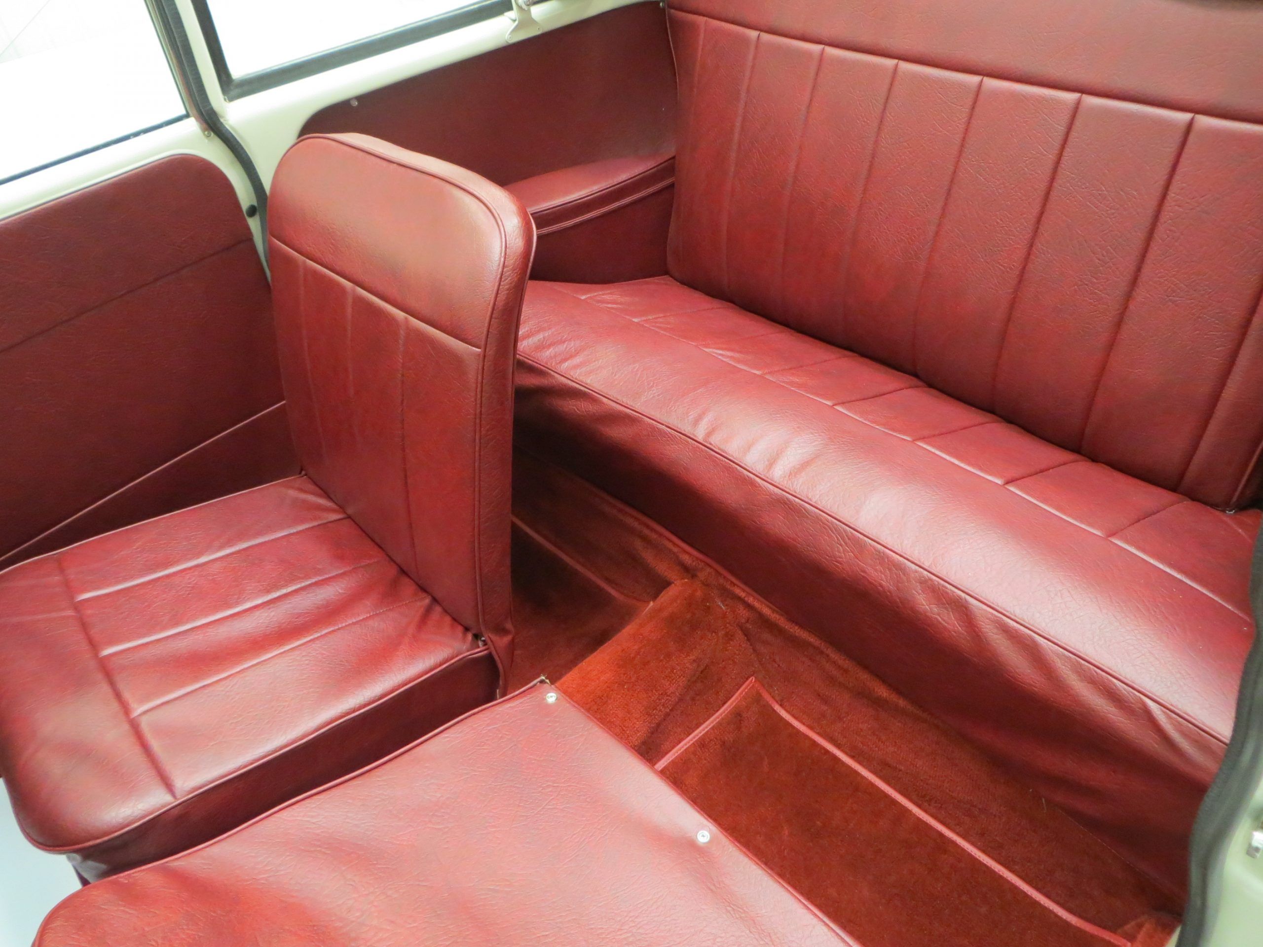 Morris Minor 1000 Convertible – KGF