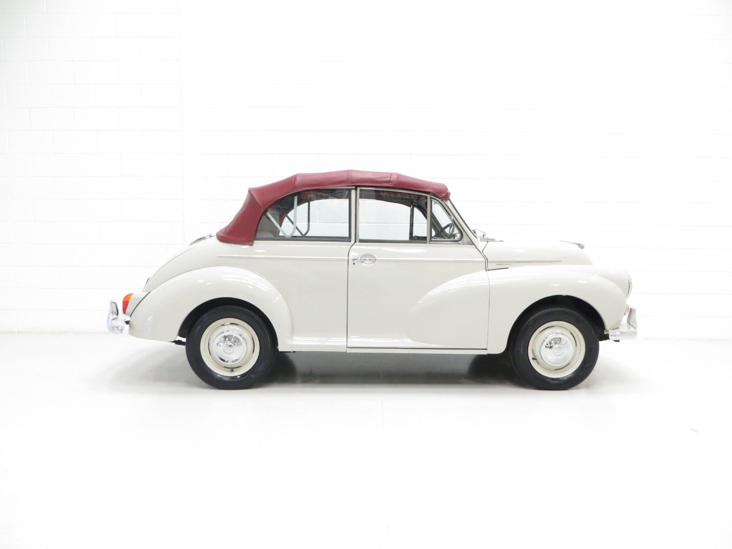 Morris Minor 1000 Convertible – KGF