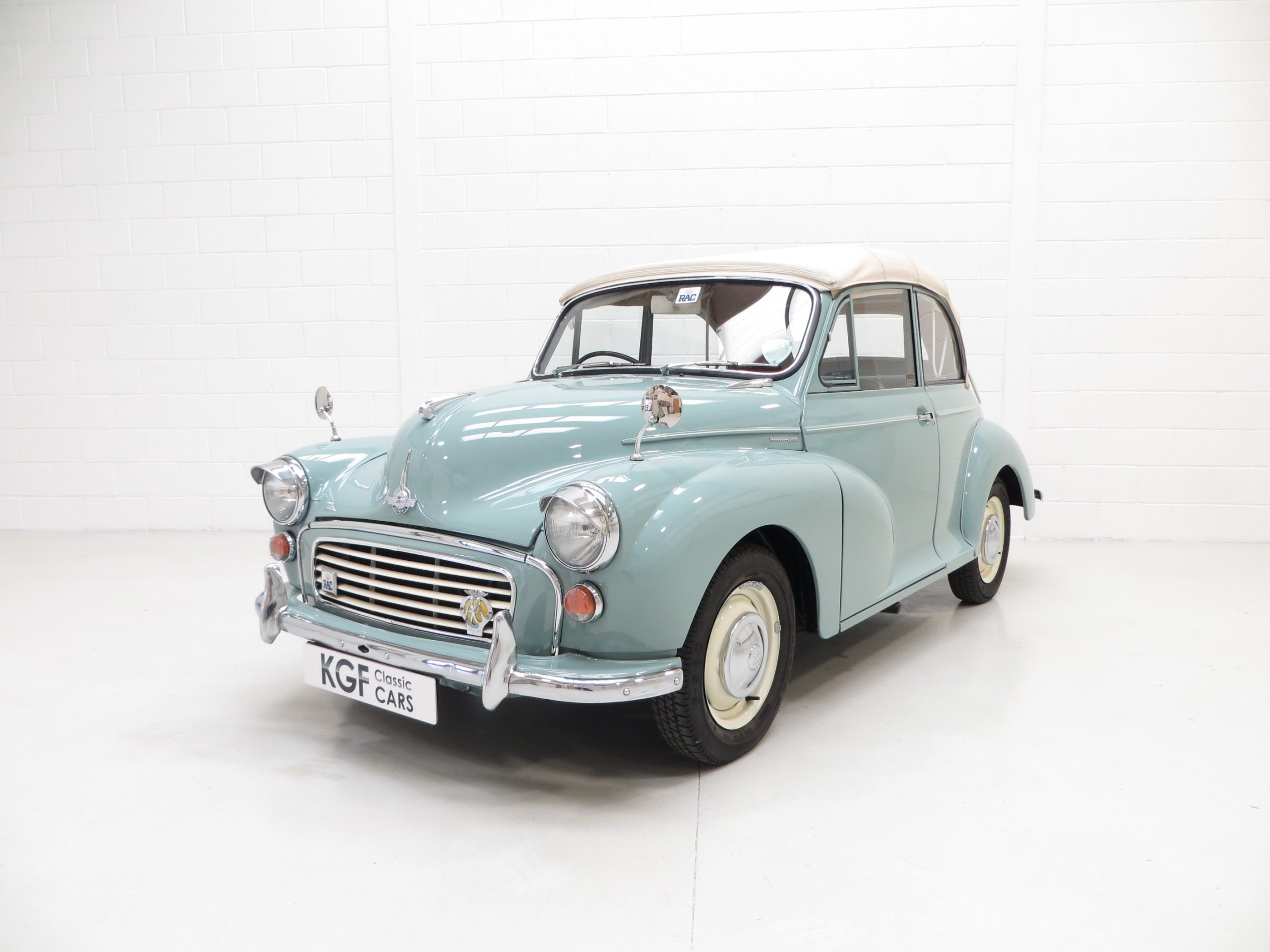 Morris Minor 1000 Convertible – KGF