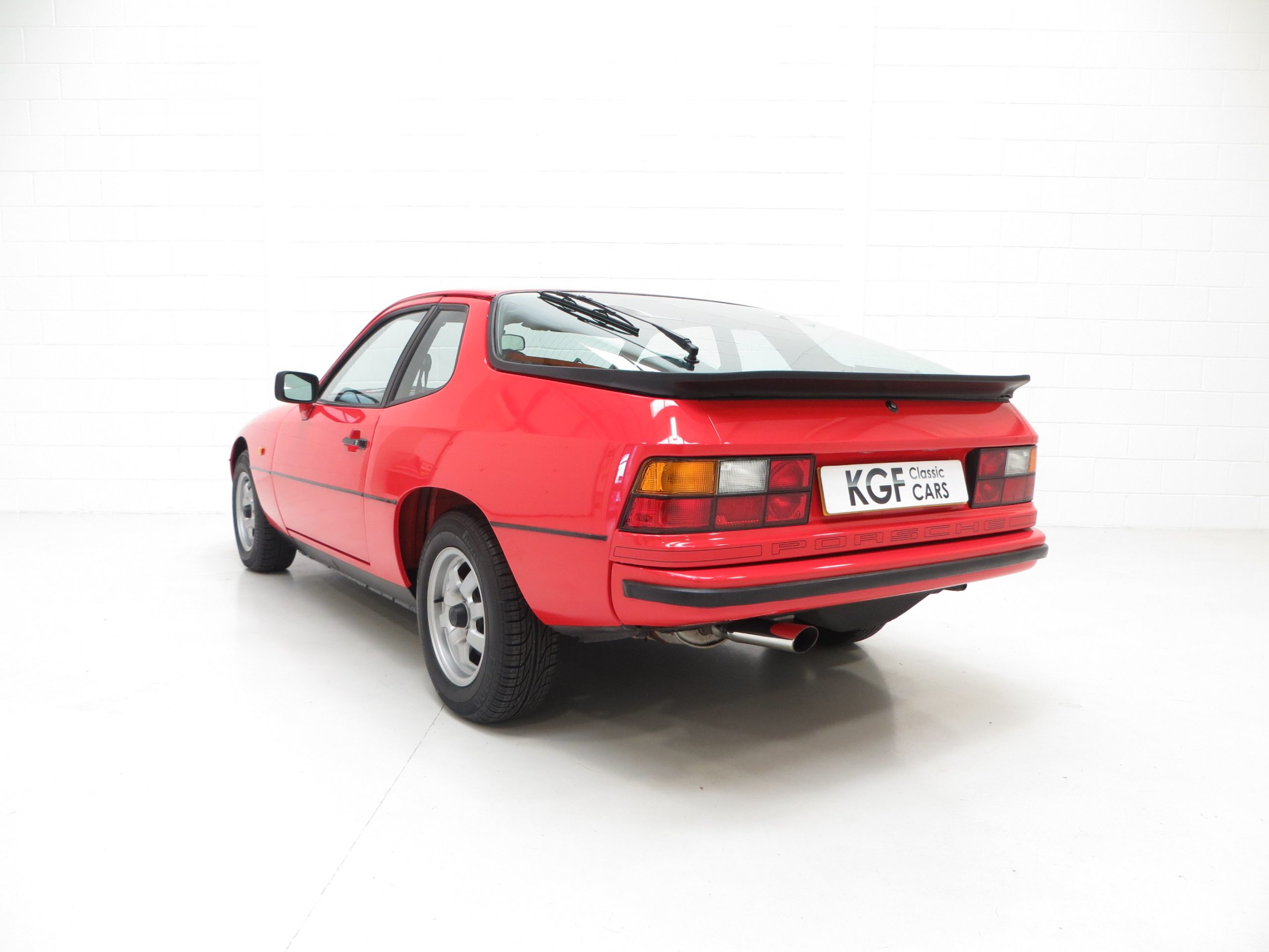 Porsche 924 Lux Coupe – KGF