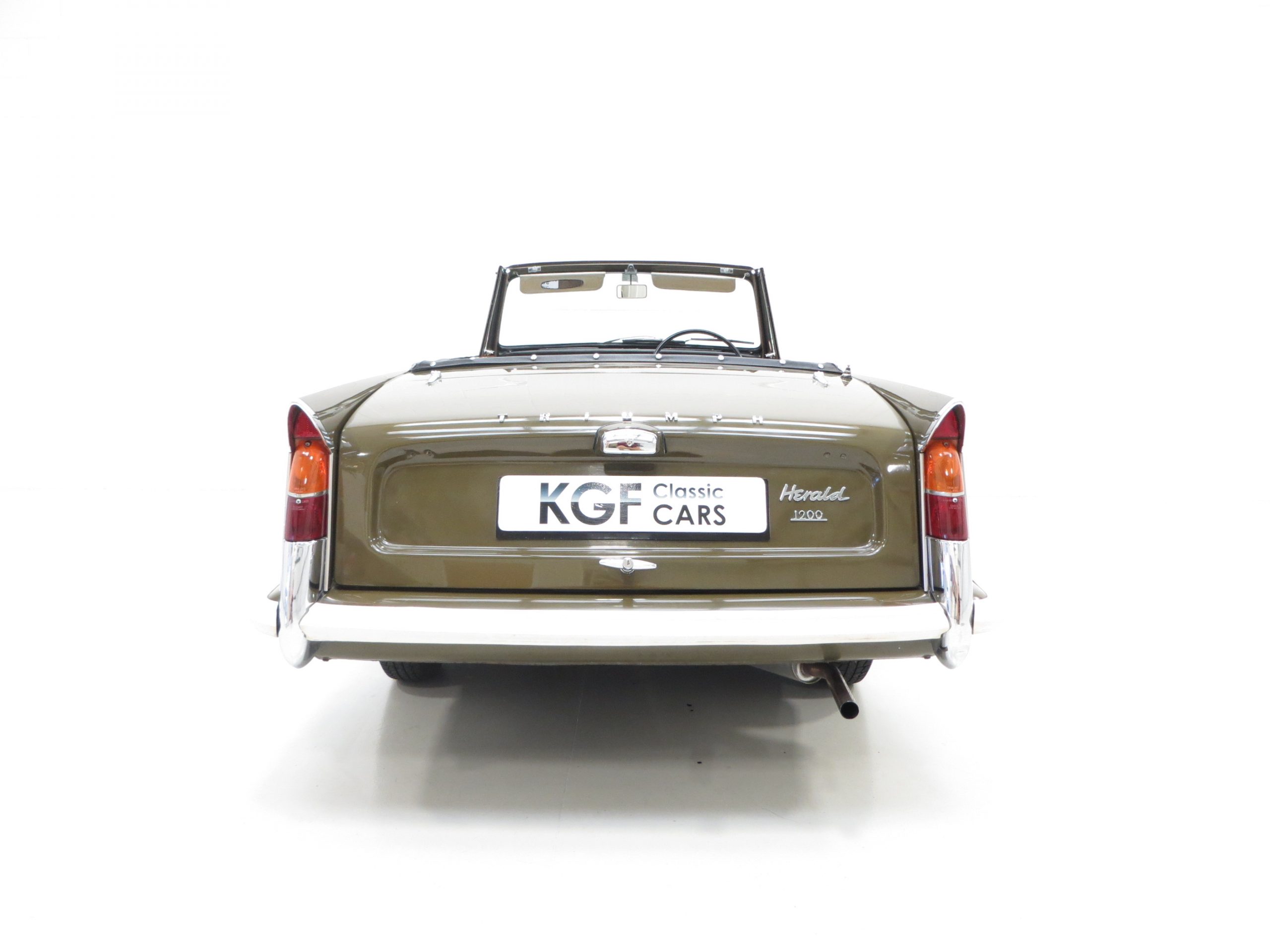 Triumph Herald 1200 Convertible – KGF