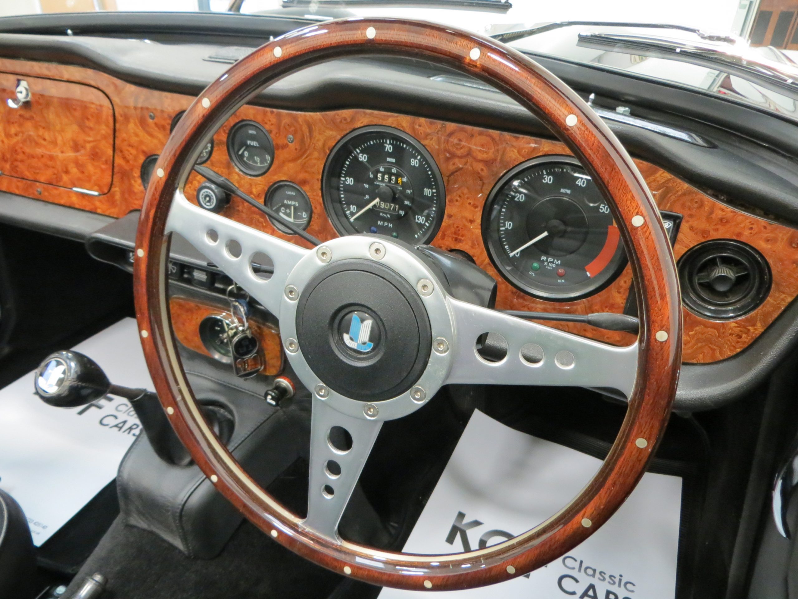 Triumph TR250 – KGF